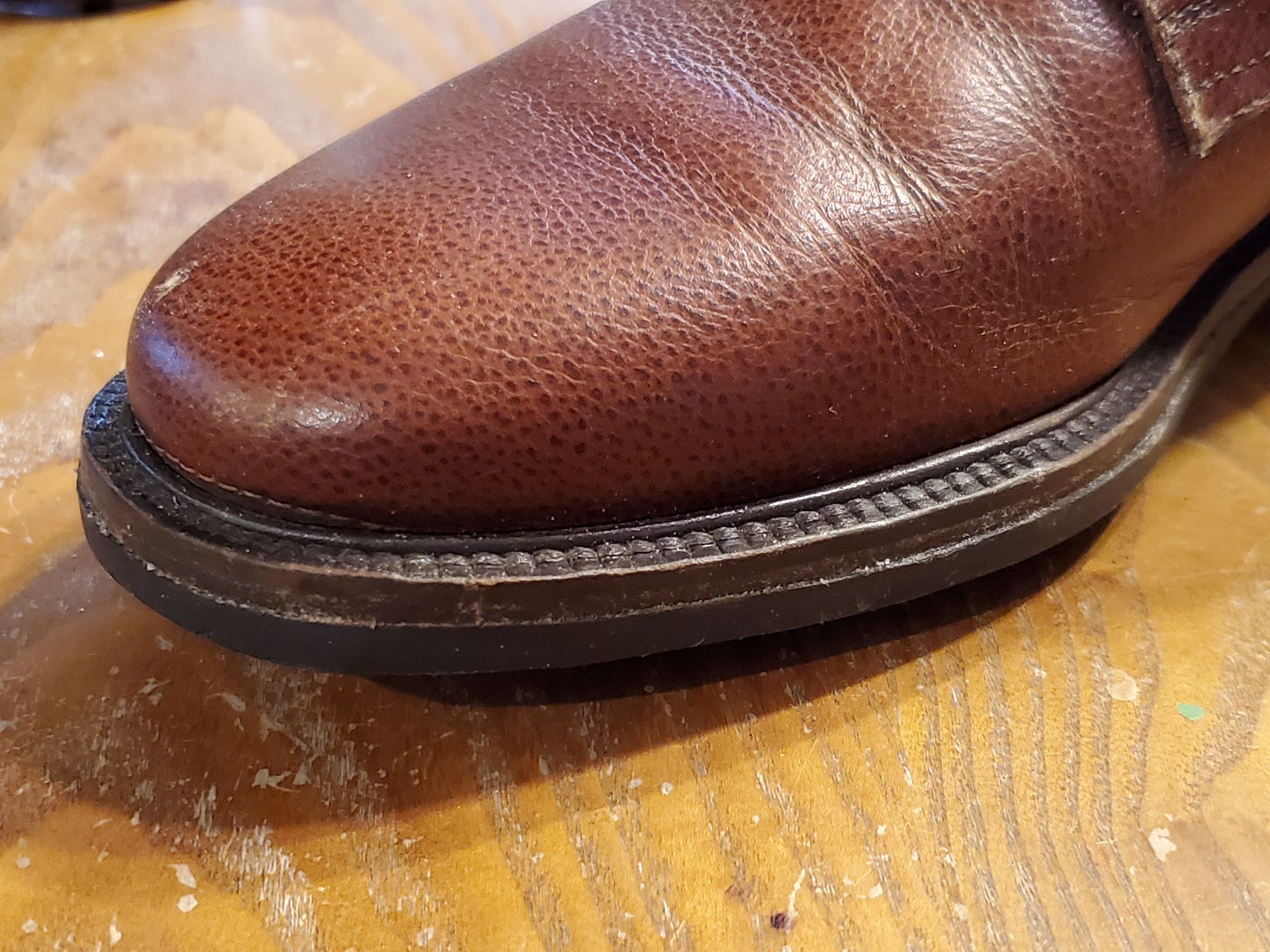 Cheap and Easy Shoe Repair : 4 Steps (with Pictures) - Instructables