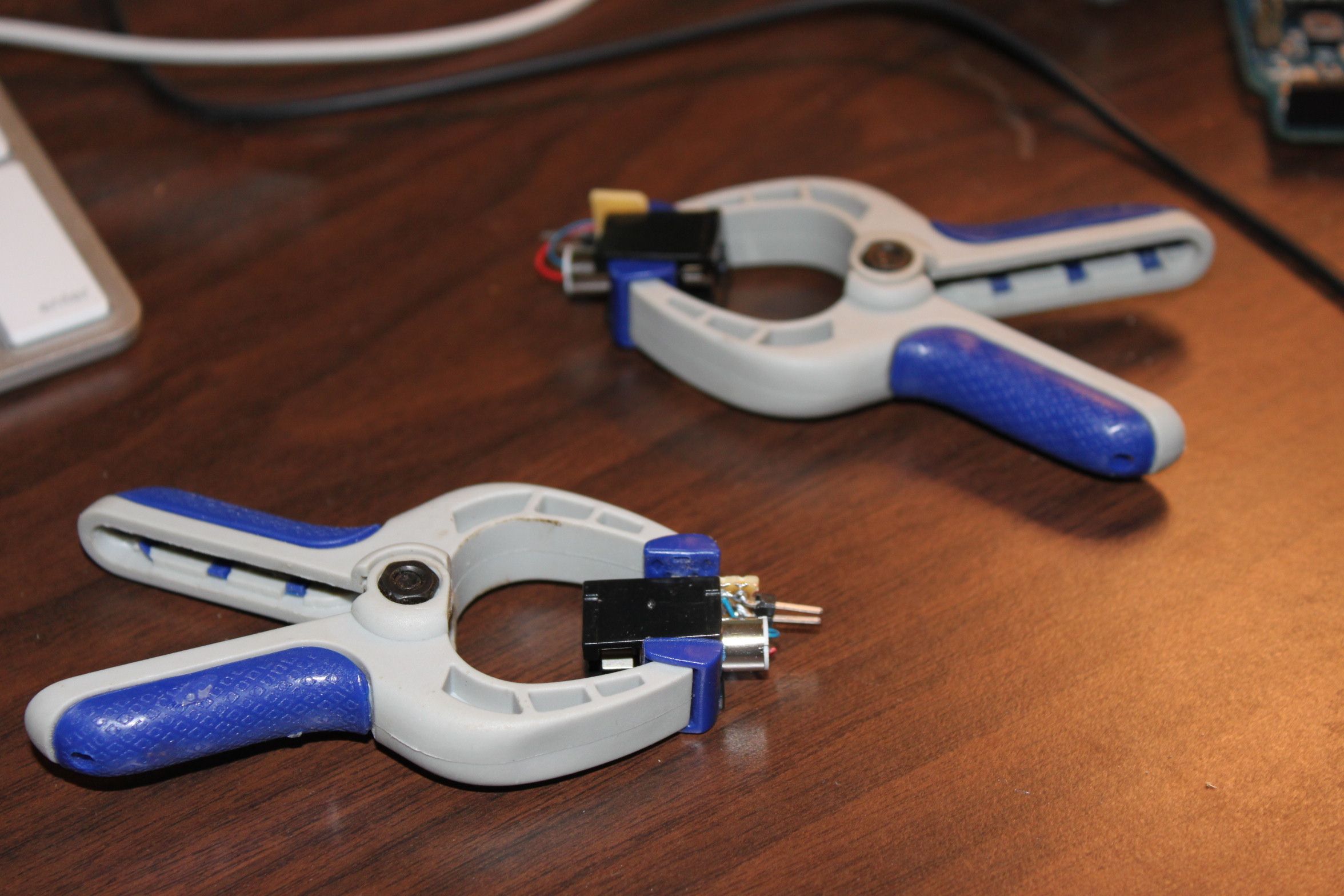 Haptic Feedback Device for the Visually Impaired [Project HALO] : 8 Steps (with Pictures ...