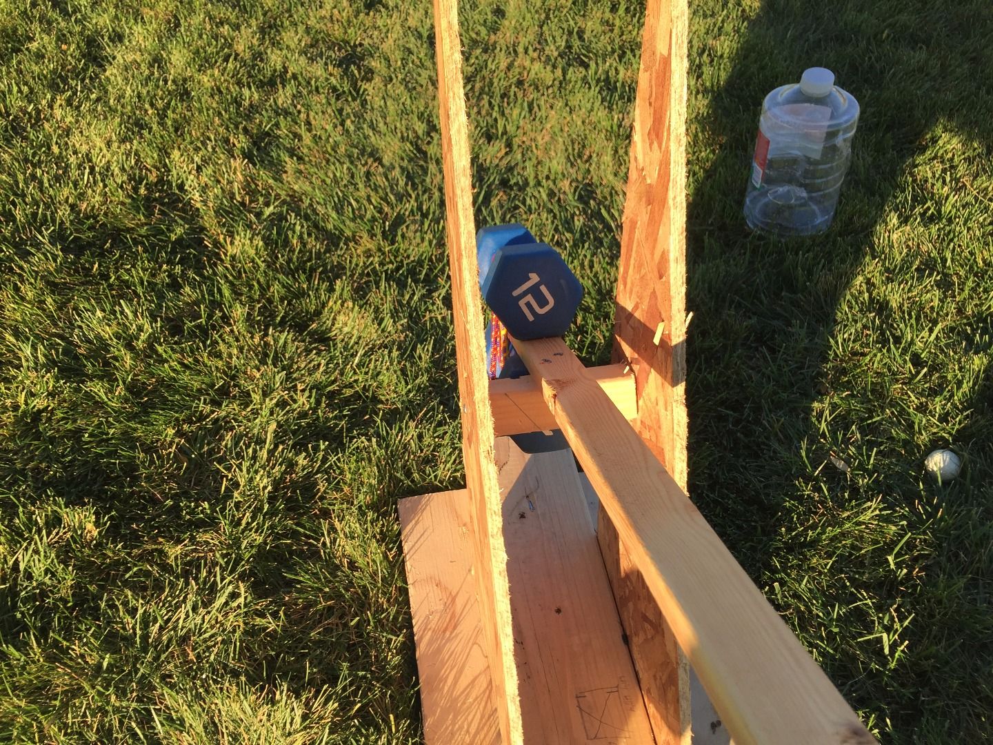 How to Build a Trebuchet : 4 Steps - Instructables