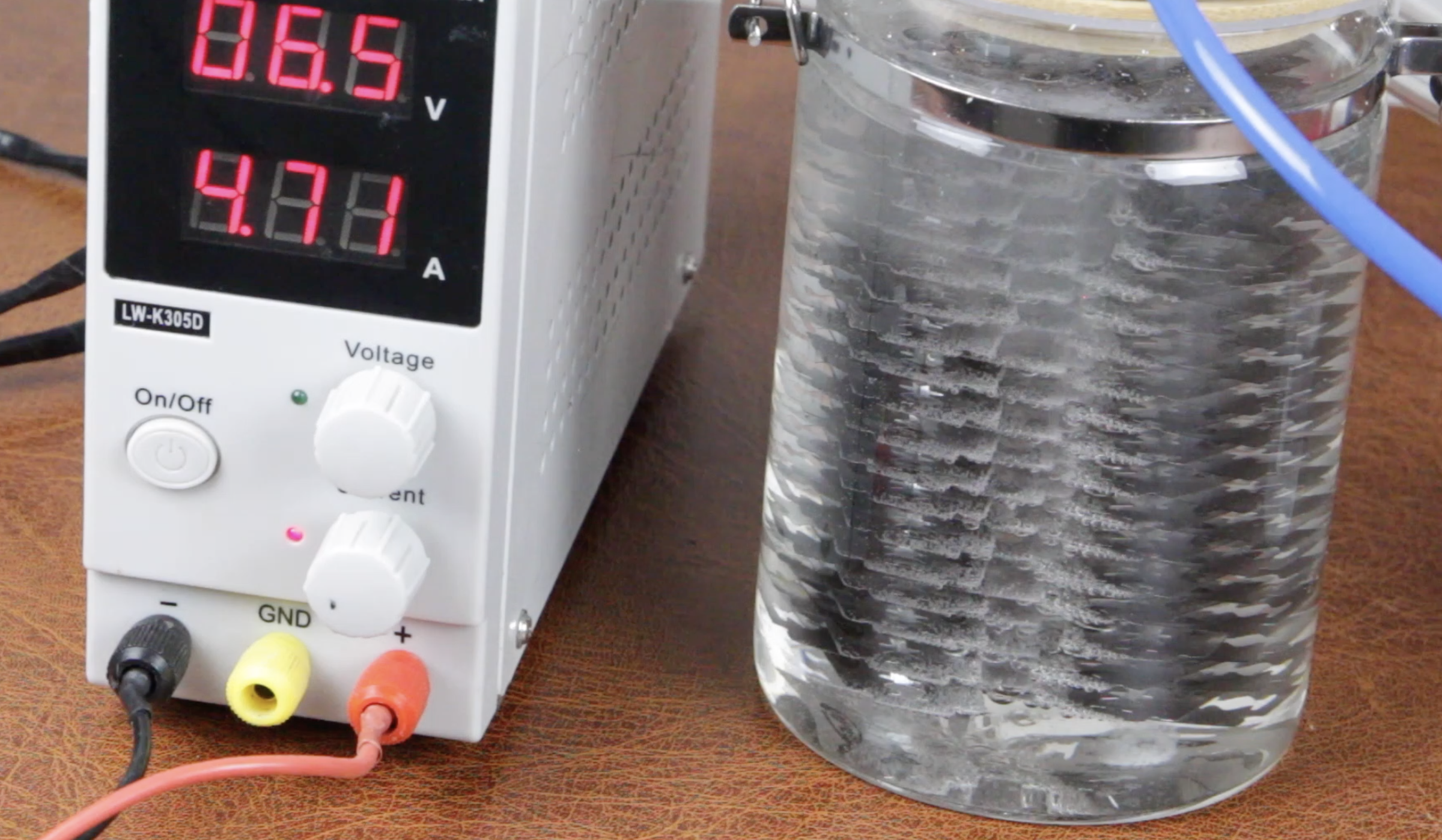Powerful HHO Generator: Using 99 + Razor Blades for Electrolysis 2500 ...