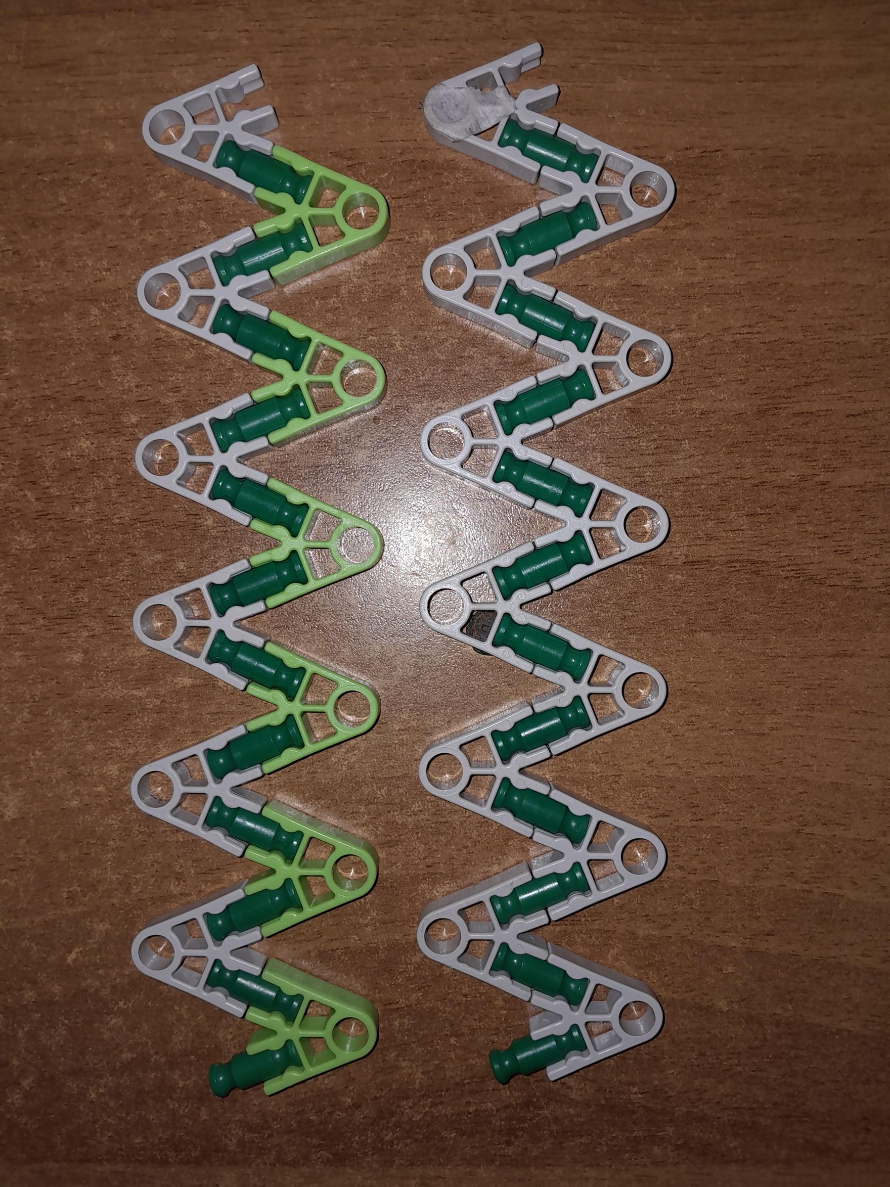 K'nex Letter M and Dice : 3 Steps - Instructables