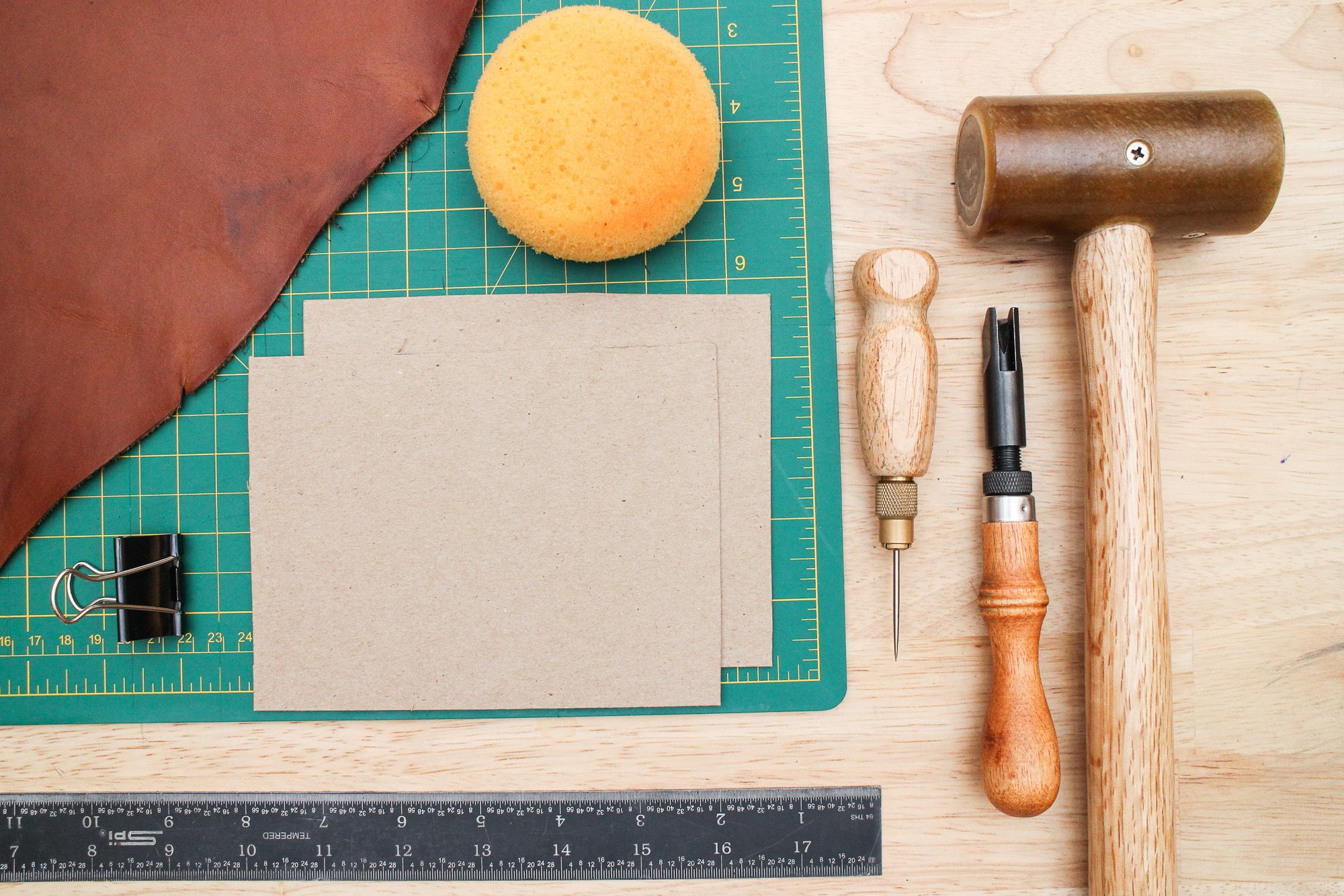 Gouging and Folding Leather : 6 Steps - Instructables