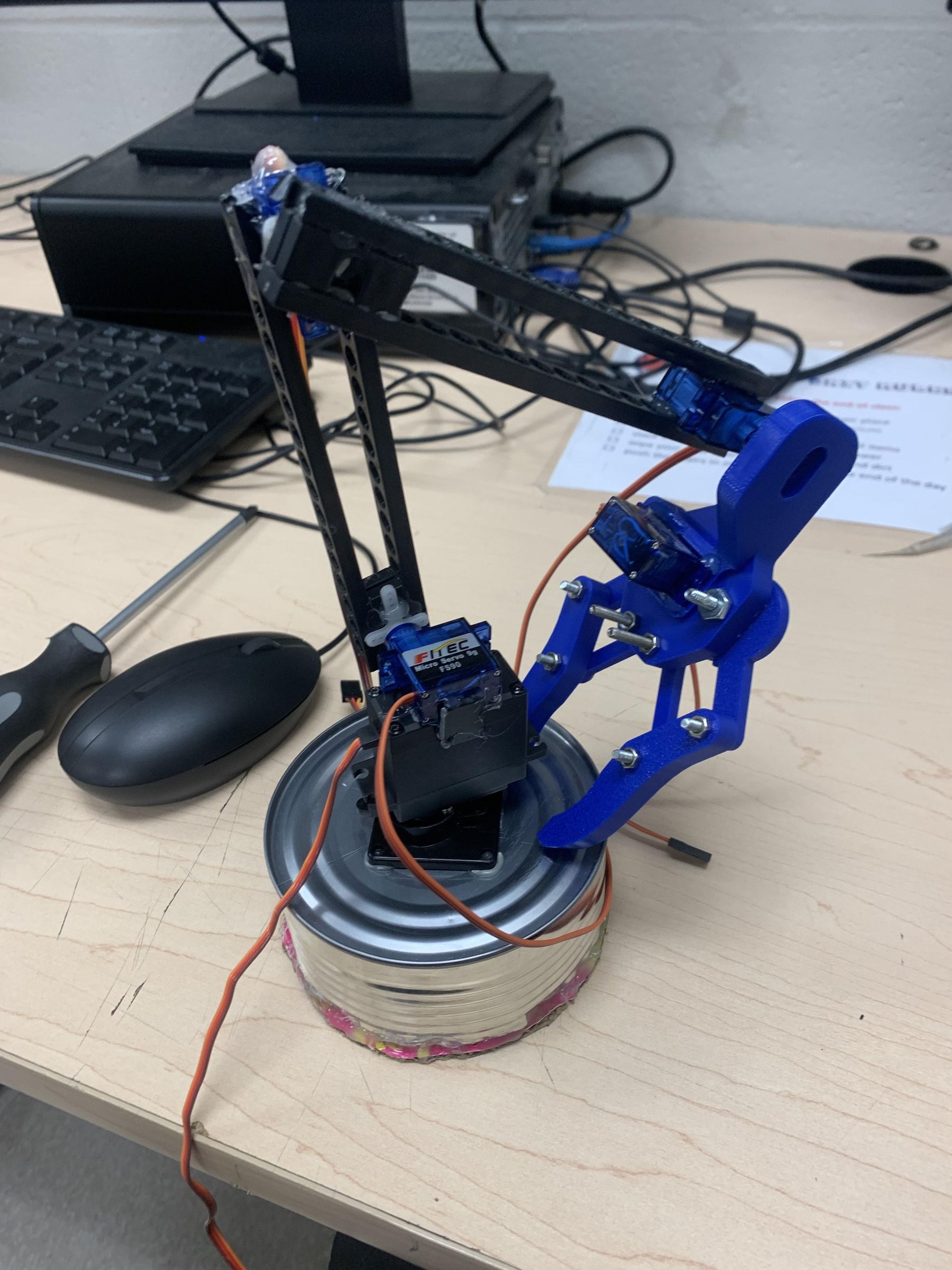 Dum-E (Build Guide) : 8 Steps - Instructables