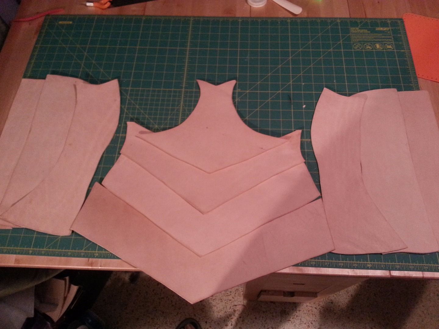 Custom Leather Corset : 7 Steps (with Pictures) - Instructables