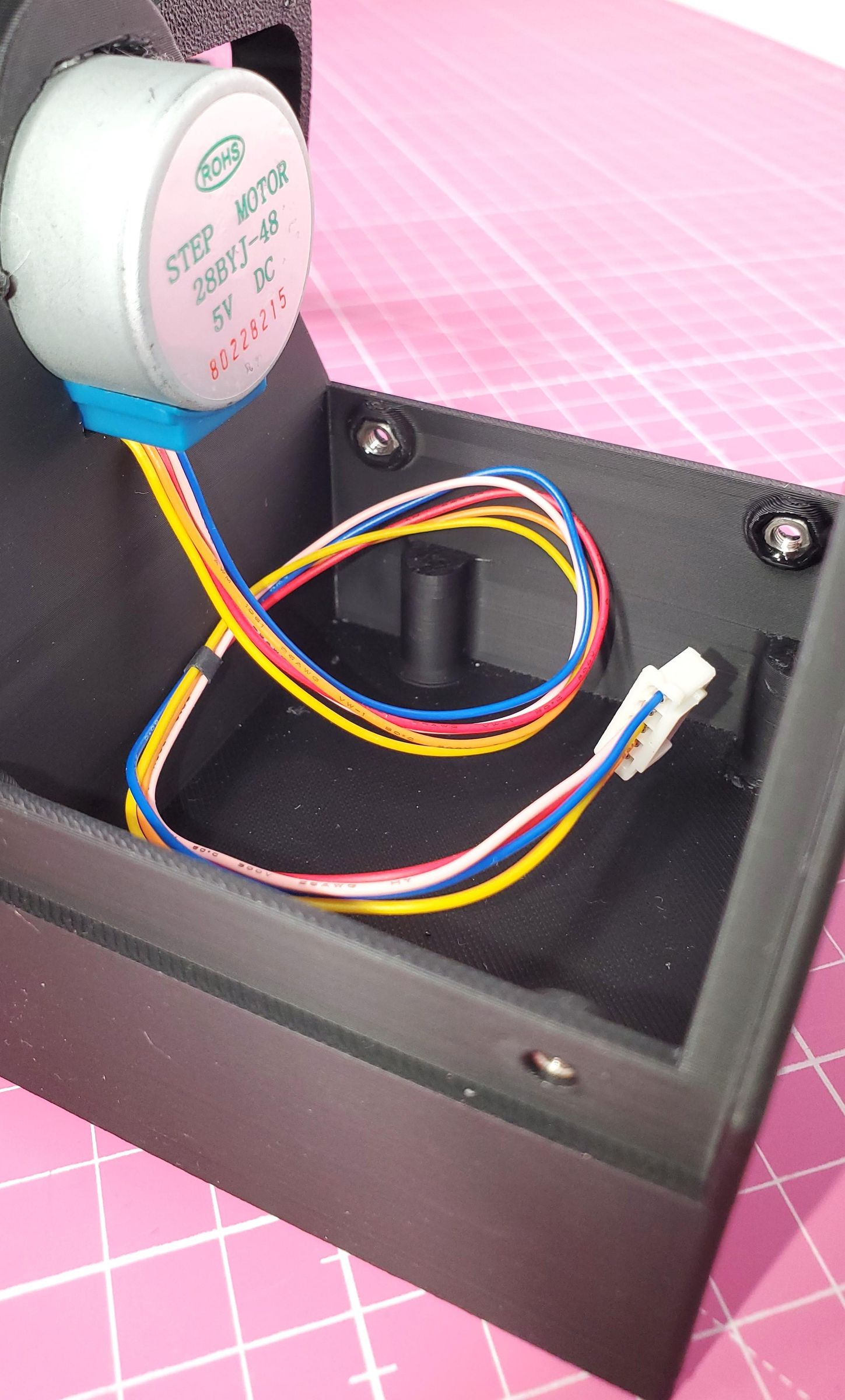 3D Printed Fishing Lure Rotating Drying Station : 13 Steps (with ...