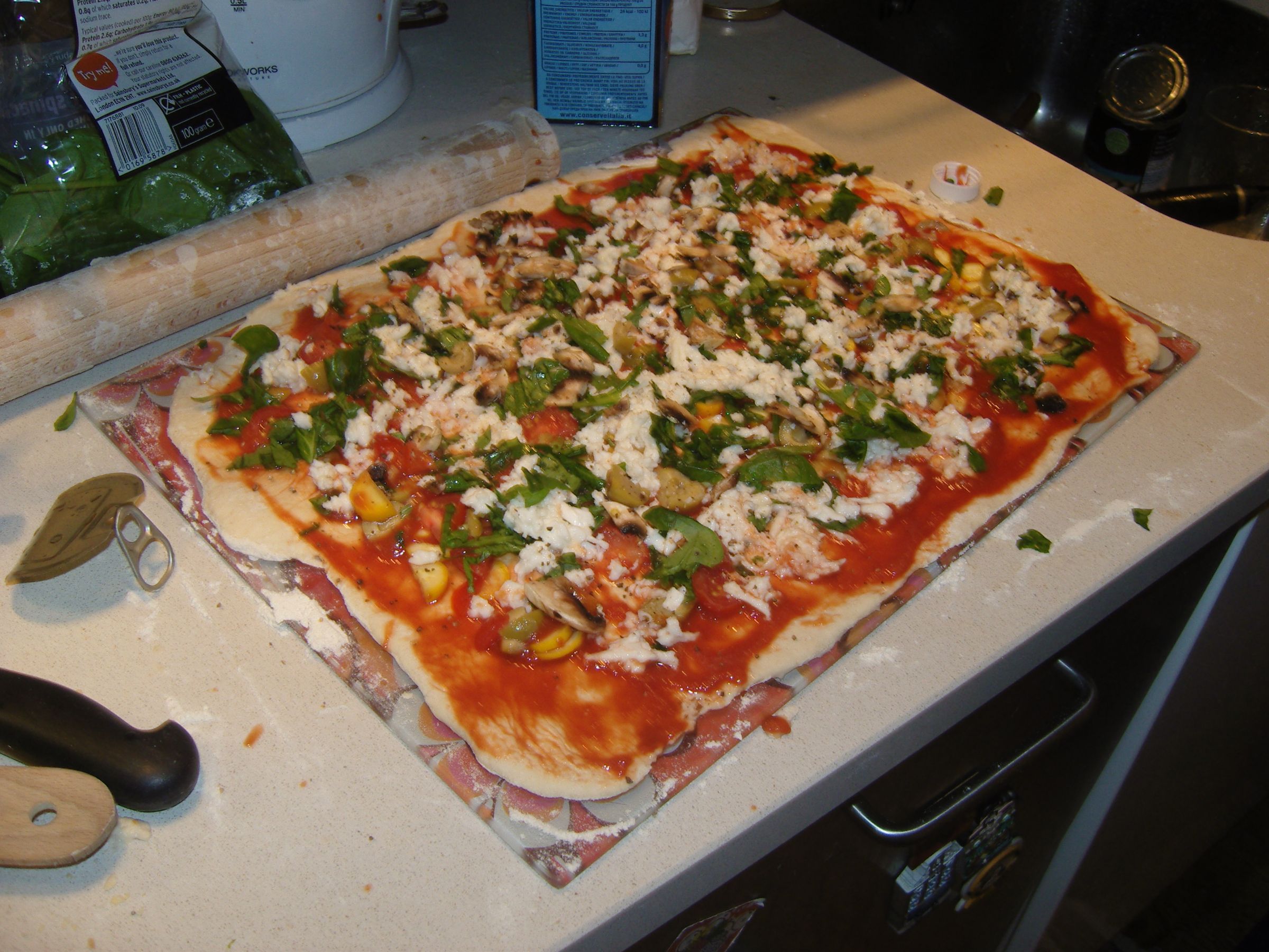 Sandworm / Graboid (Rolled Up) Pizza : 6 Steps - Instructables