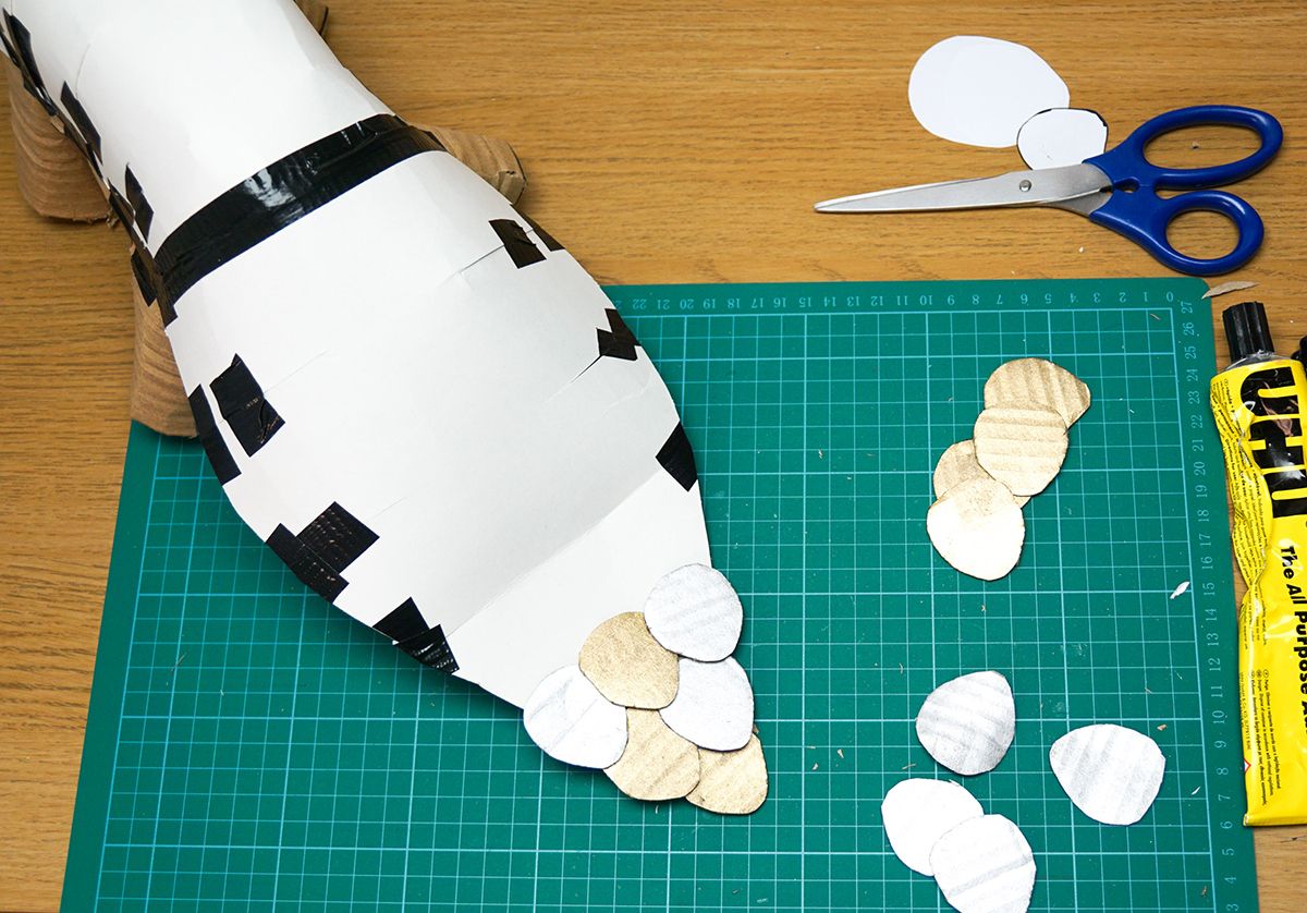 DIY Cardboard Pangolin | Sculpt an Armoured Animal With Recycled Card ...