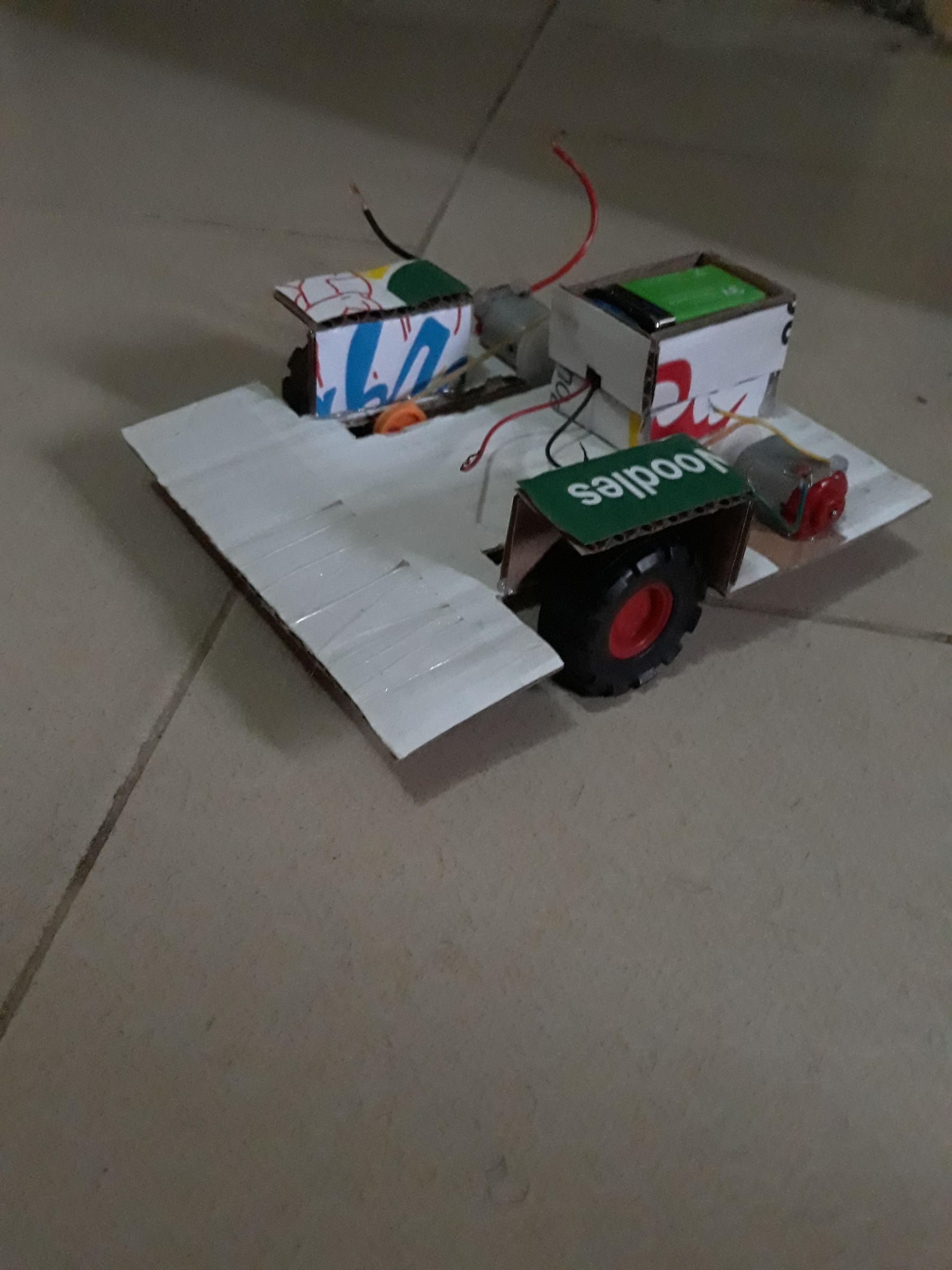 9 Volt Remote Control Pusher Battlebot : 4 Steps - Instructables