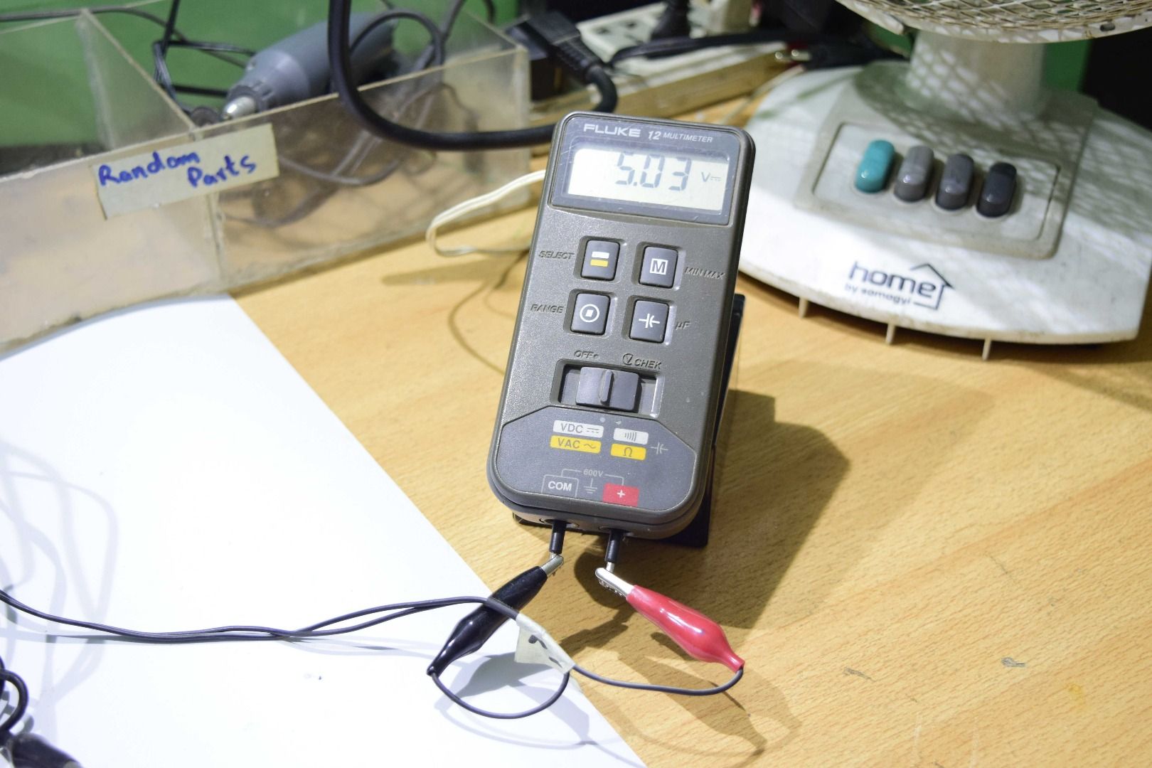 Setting Up the Perfect Electronics Workplace : 16 Steps (with Pictures ...