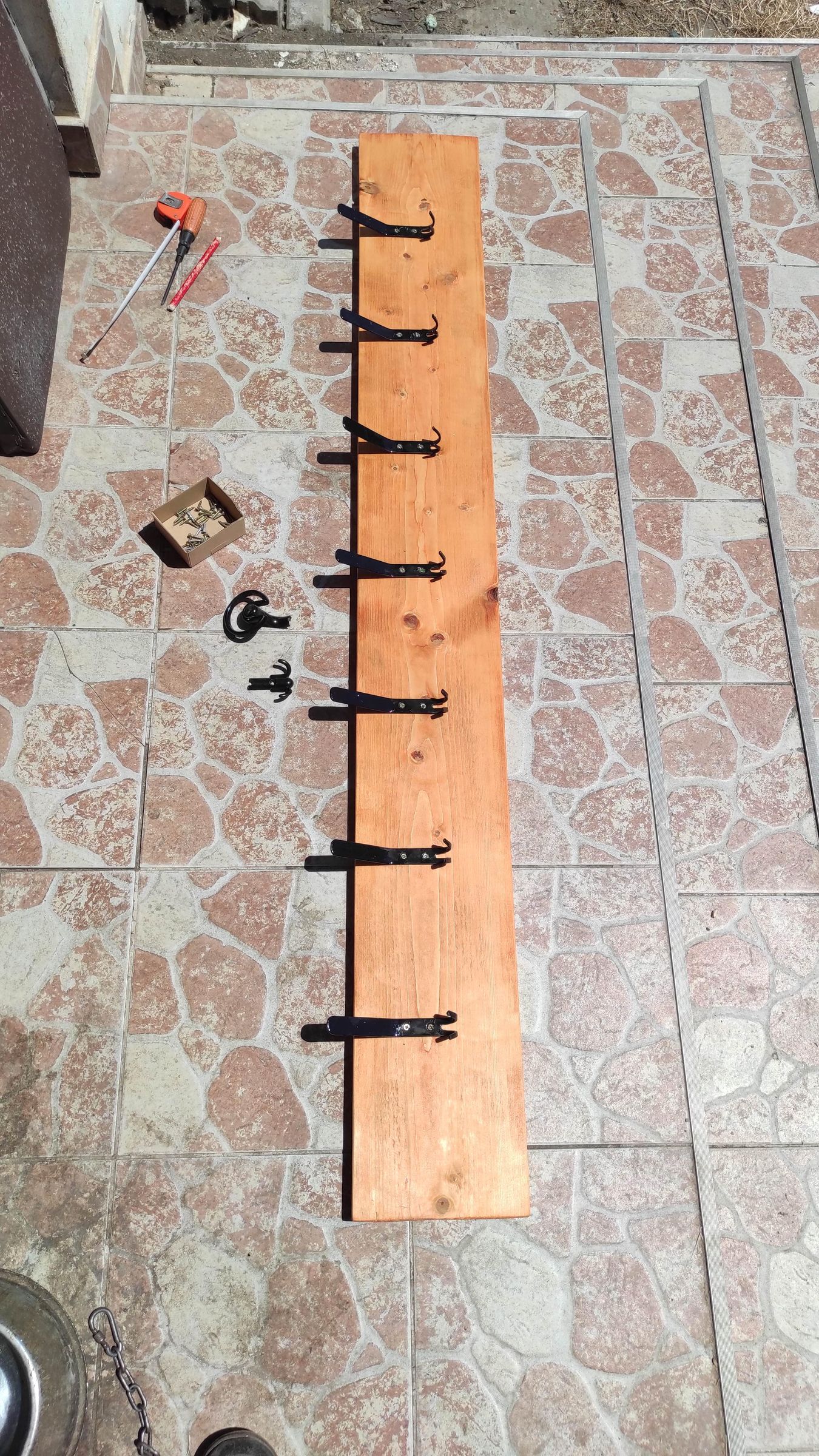 Diy Coat Hanger Under 5USD : 5 Steps - Instructables