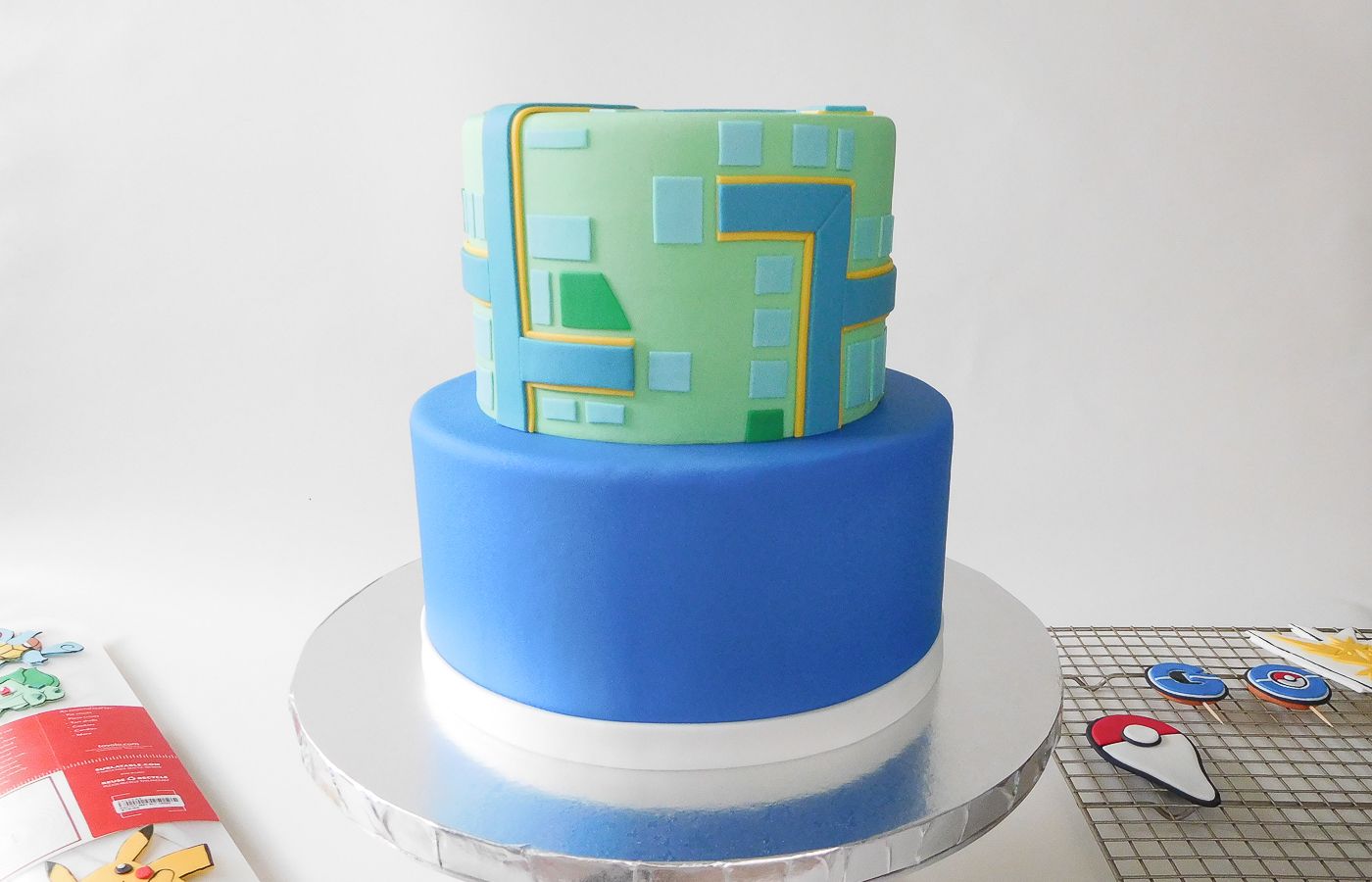 Pokémon Go Cake! : 7 Steps (with Pictures) - Instructables