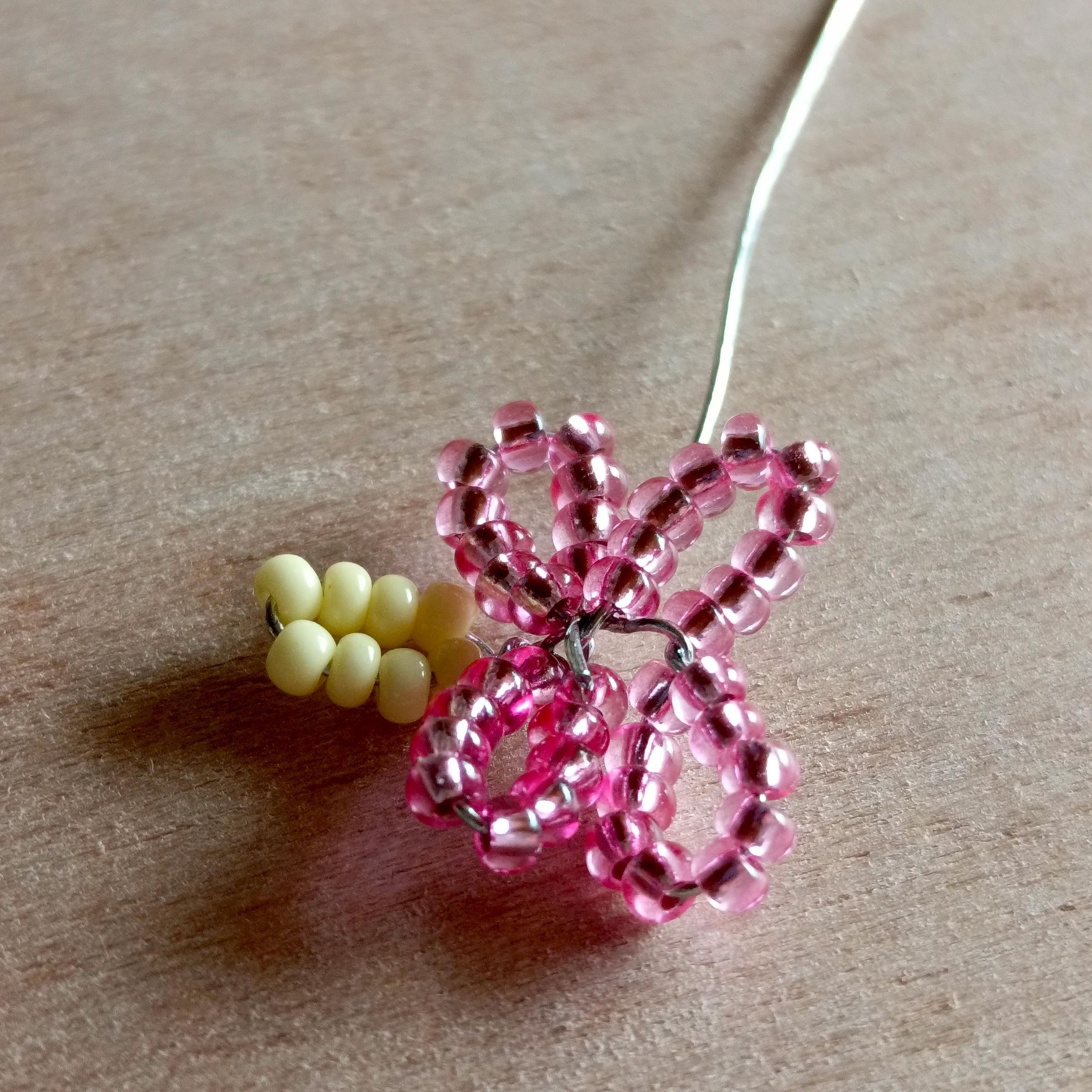 Mini Beaded Flowers Bouquets : 11 Steps (with Pictures) - Instructables