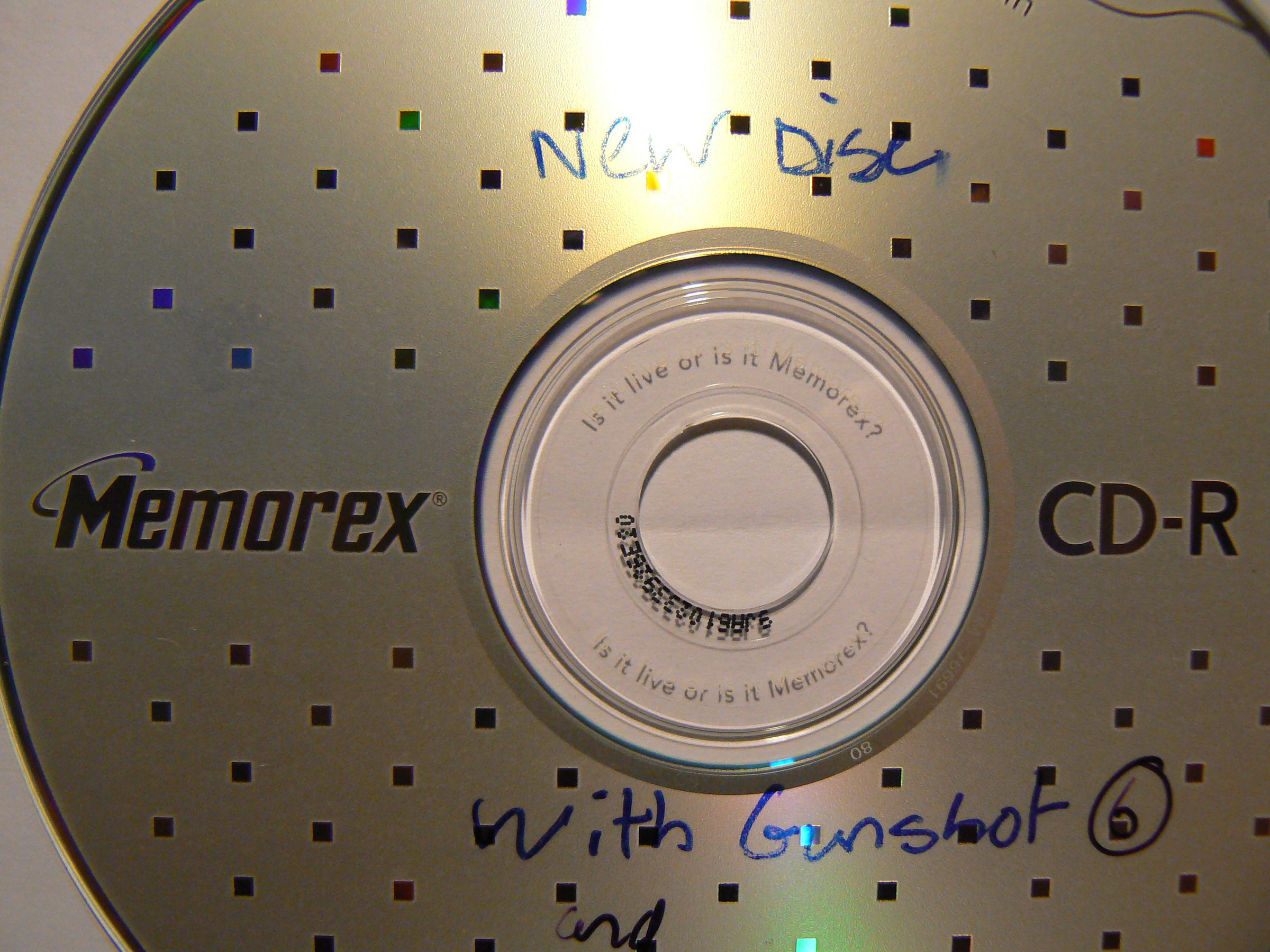 Quick and Cheap CD/DVD/ Pick a Format Disc : 6 Steps - Instructables