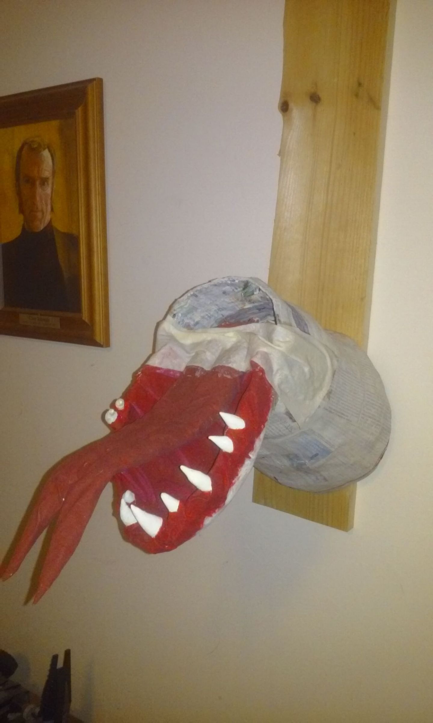 Paper Mache Dragon Trophy : 15 Steps (with Pictures) - Instructables