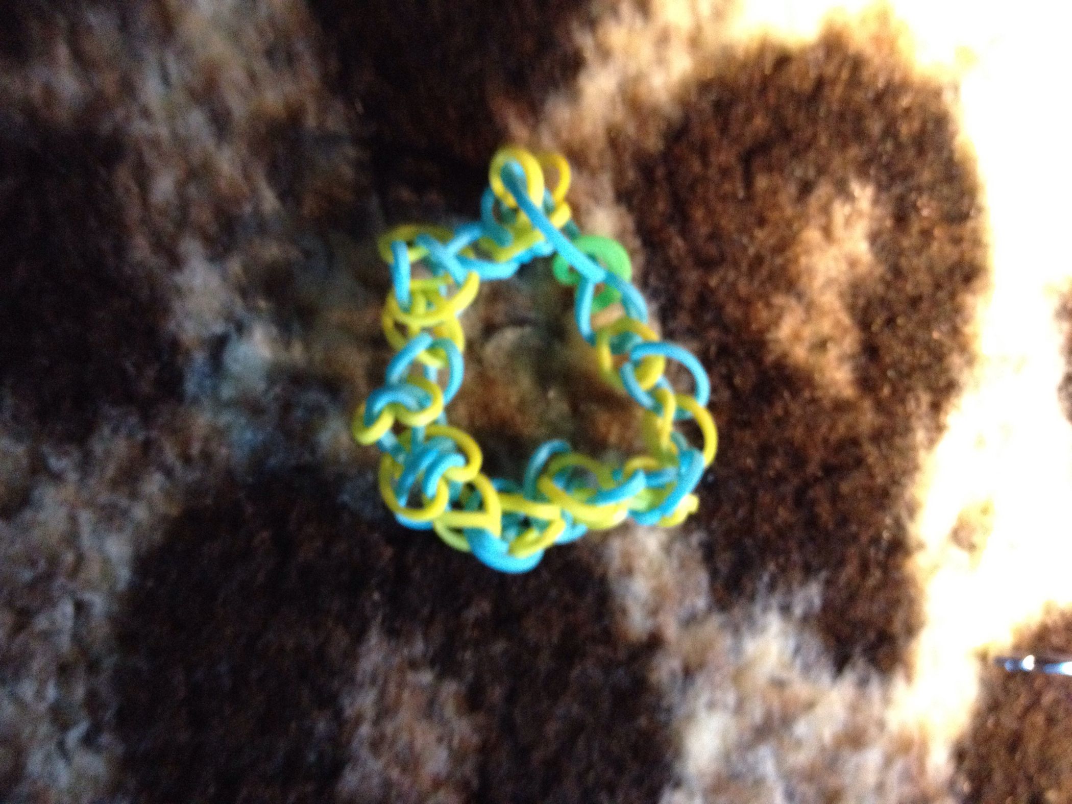 Rainbow Loom Singel Chain : 3 Steps - Instructables