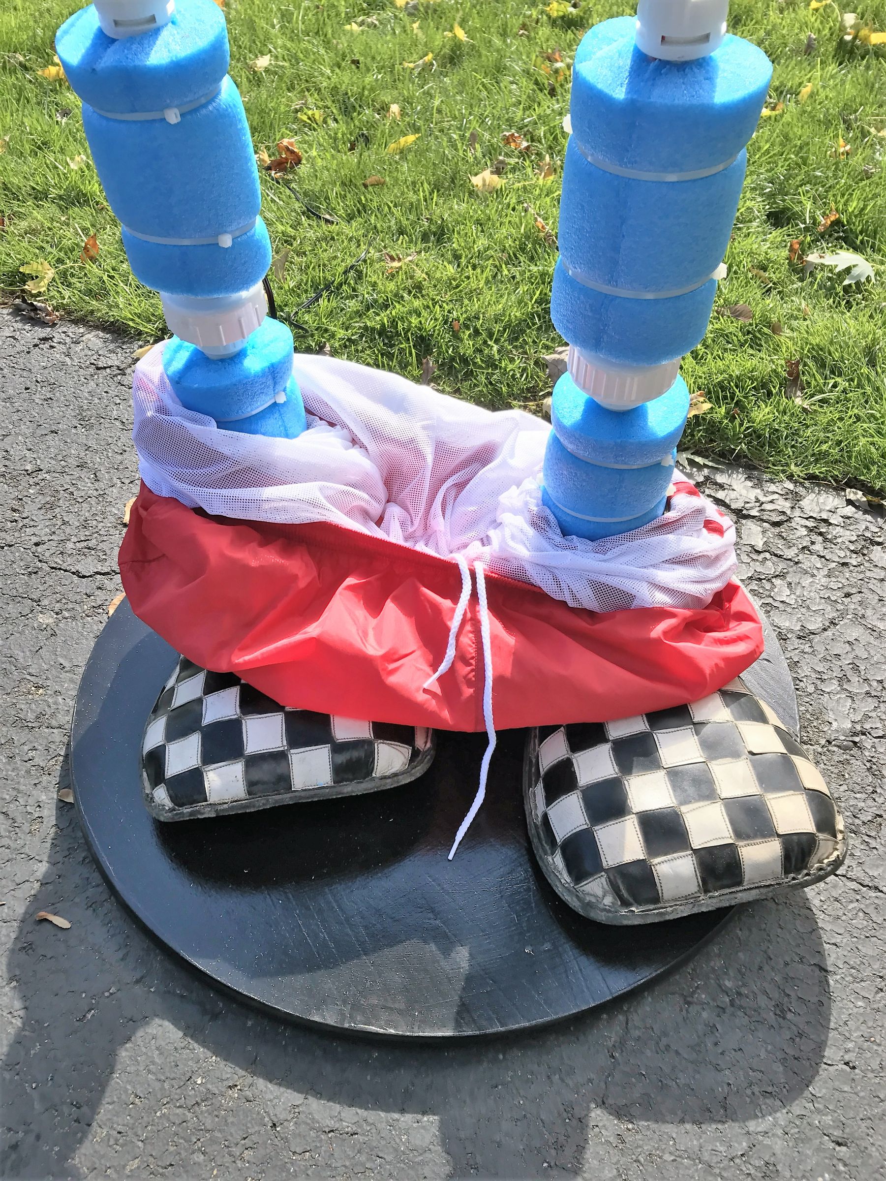 Twisty the Clown!! How to Build a Motorized Life Size Halloween Prop ...