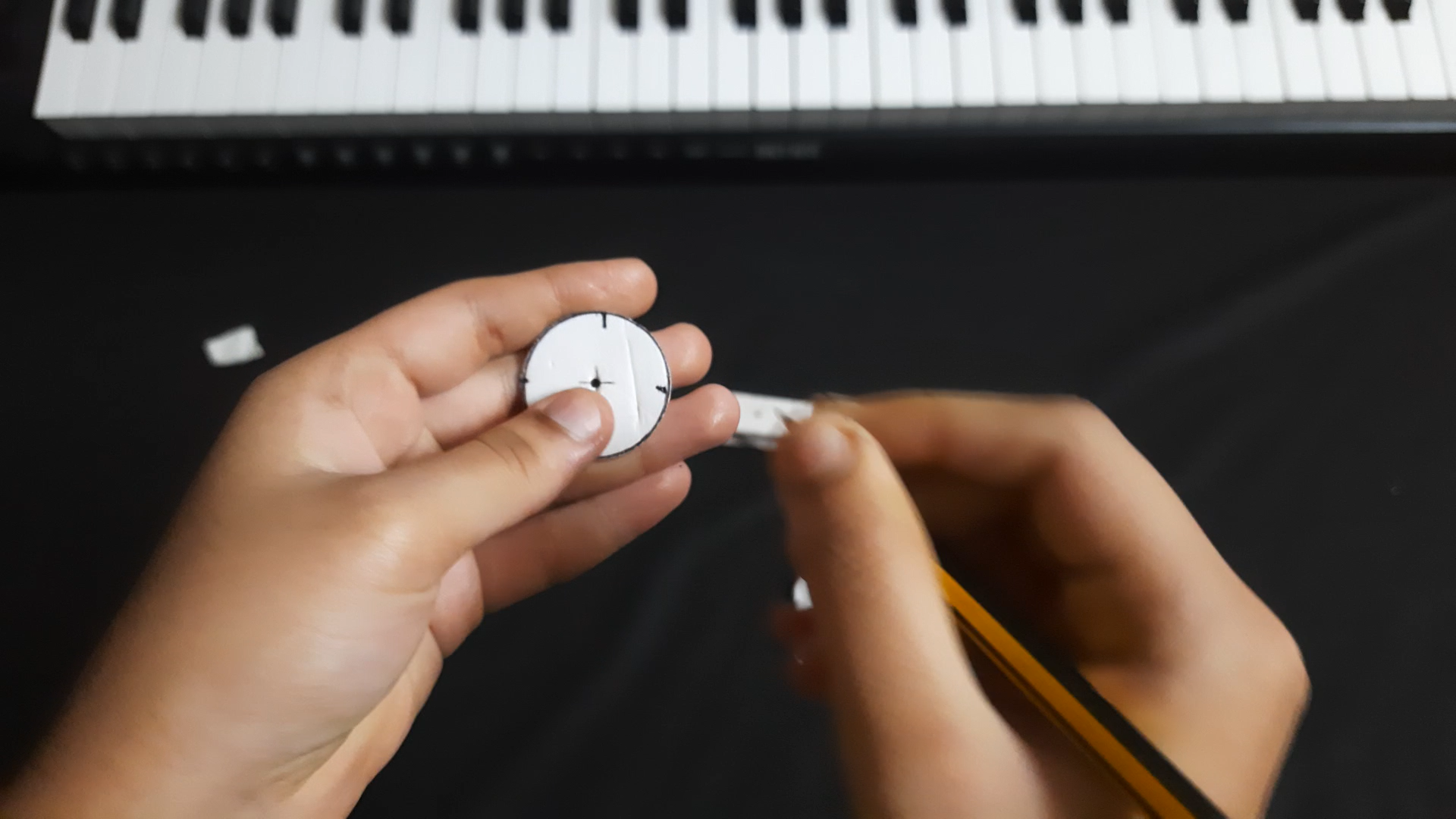 "DIY String Toy Tutorial: How to Make Your Own Fun and Easy String Toys" : 10 Steps (with ...