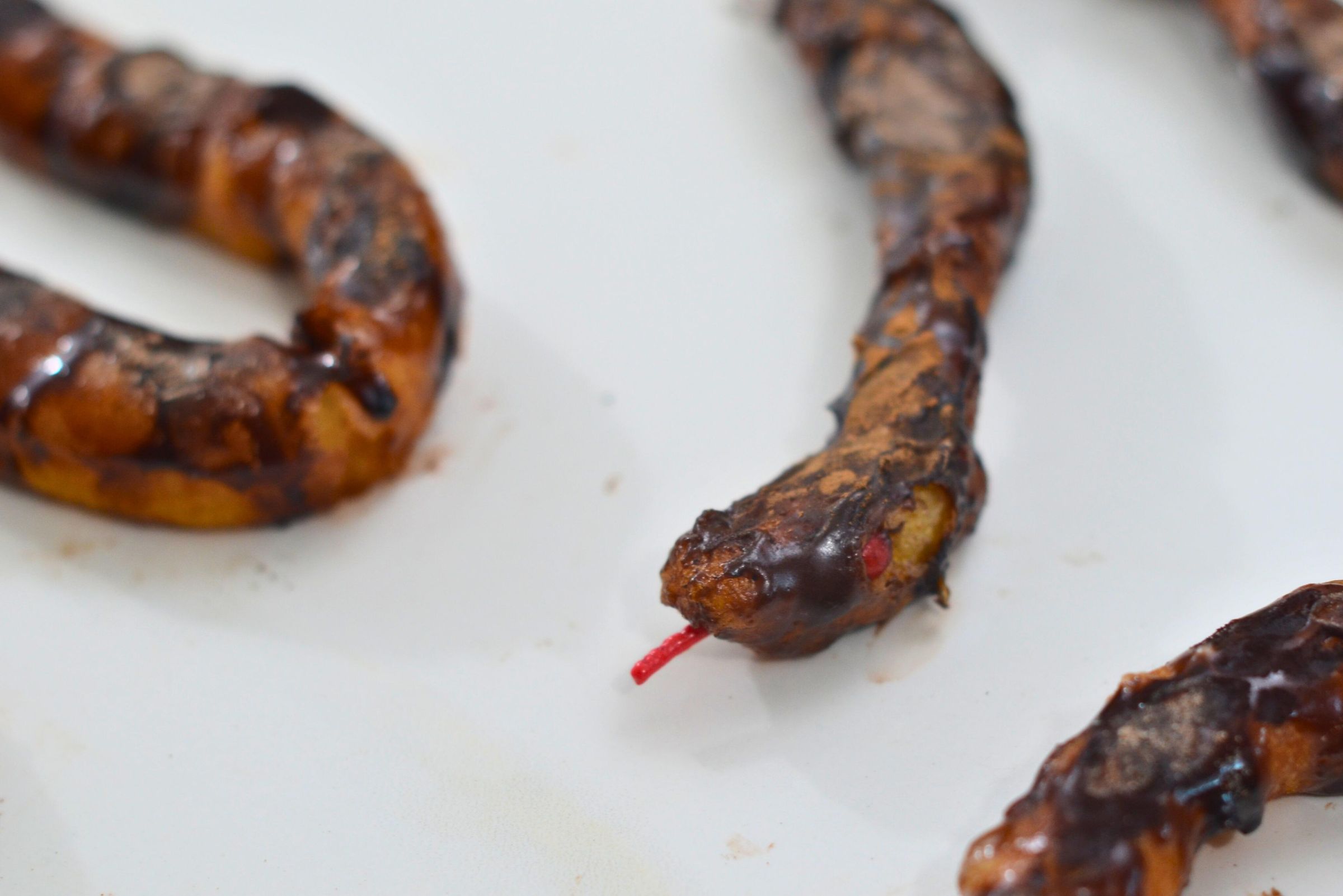 Chocolate Glazed SNAKE CHURROS : 8 Steps (with Pictures) - Instructables