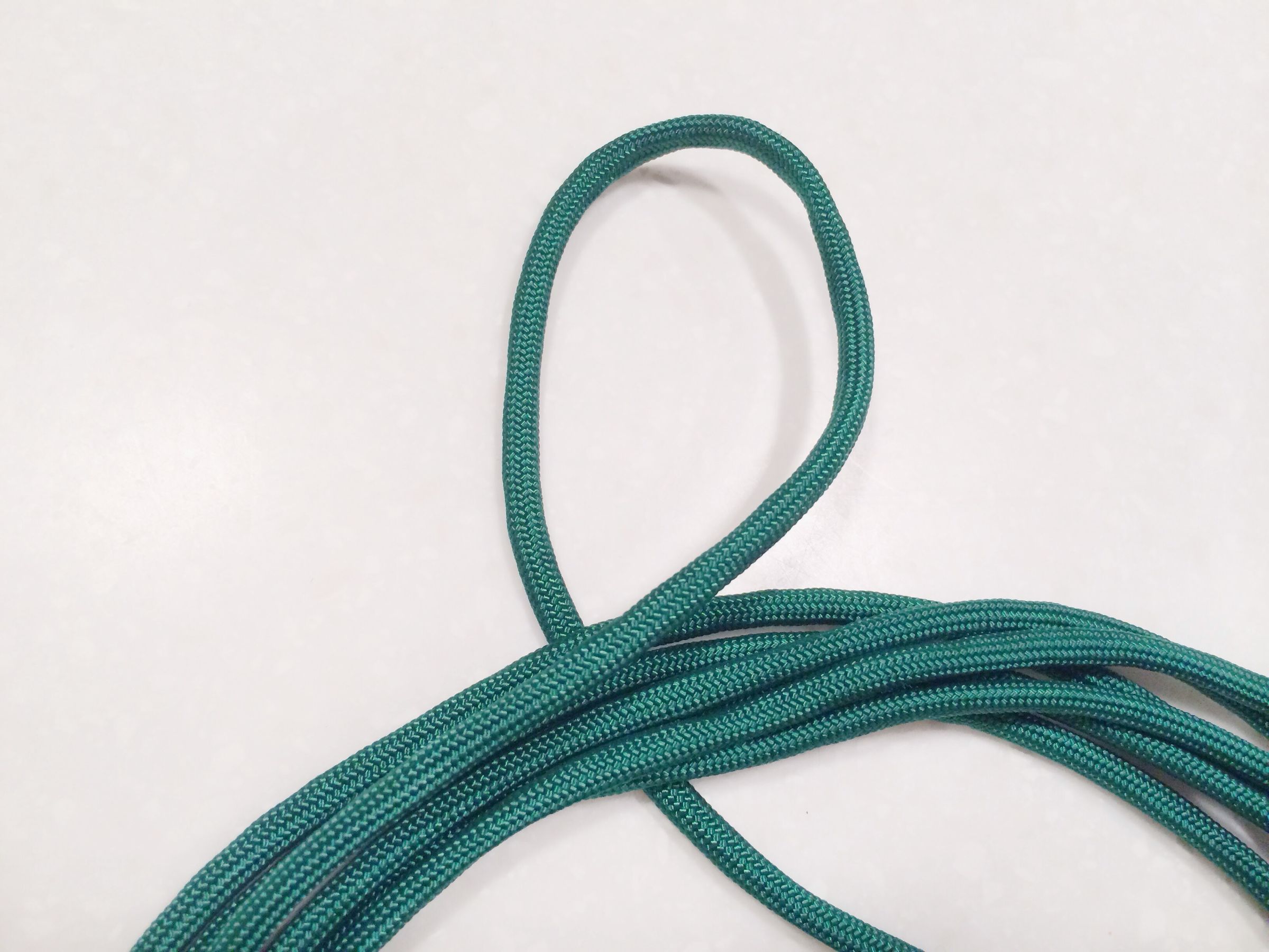 Paracord Storage - Tangle Free! : 4 Steps (with Pictures) - Instructables