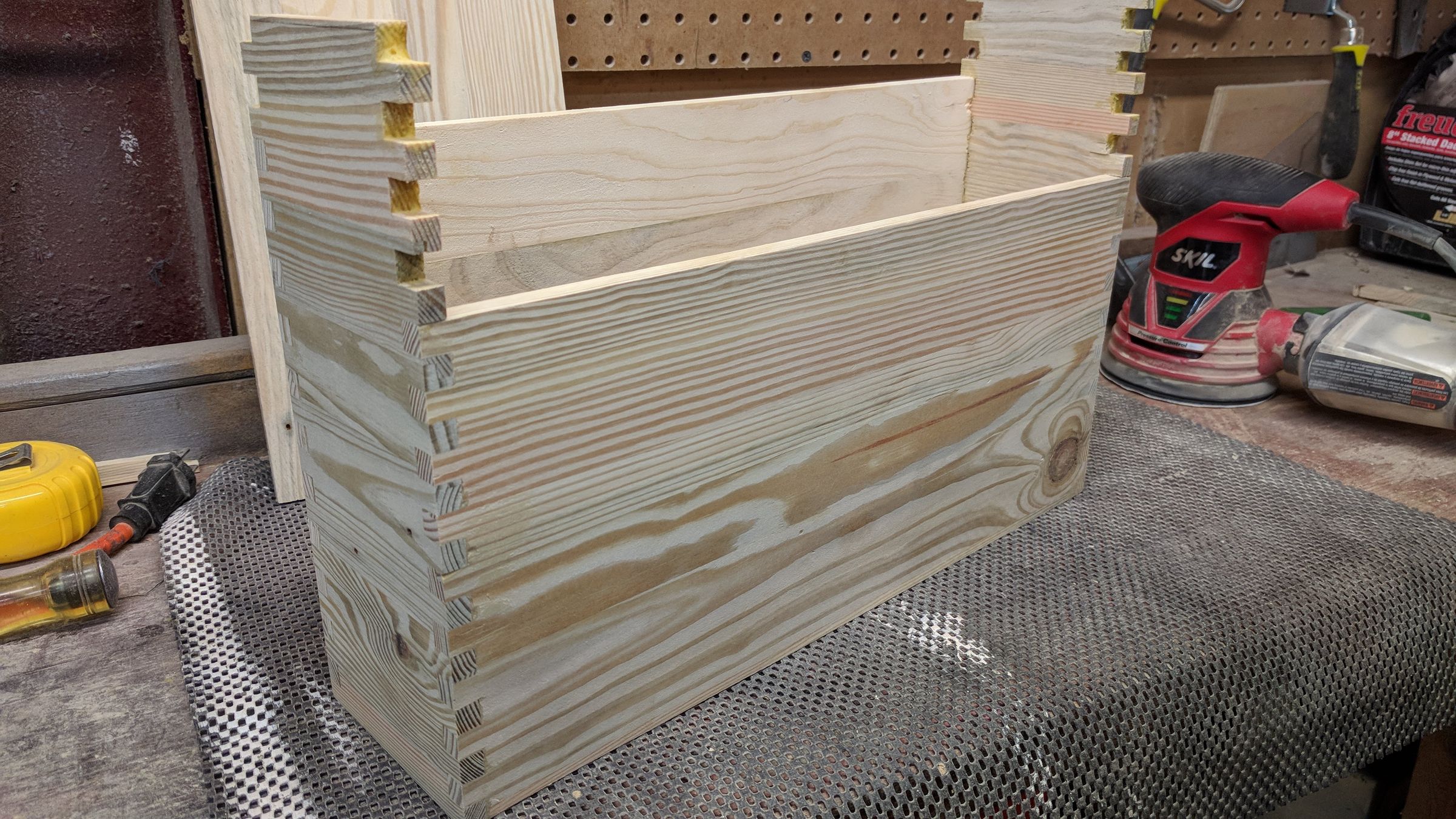 Pallet Wood Mailbox : 8 Steps (with Pictures) - Instructables