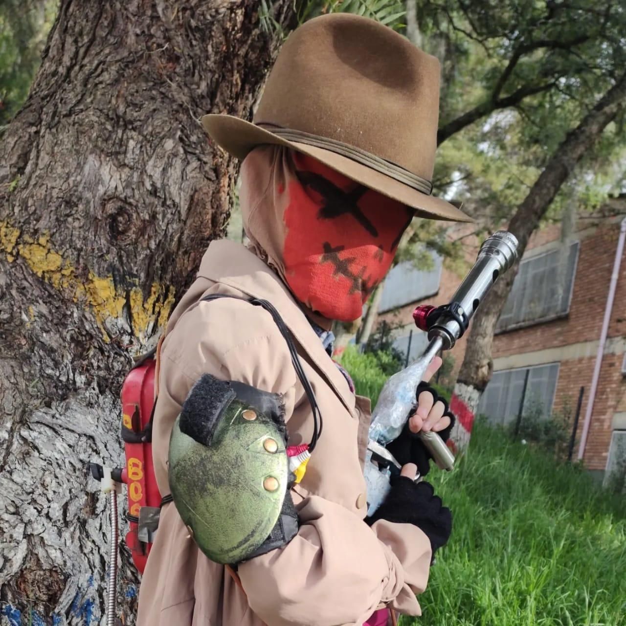 Easy Scarecrow Kids Costume : 5 Steps (with Pictures) - Instructables