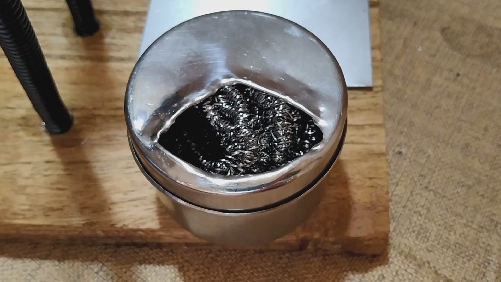 DIY Helping Hands Soldering Station : 4 Steps (with Pictures ...