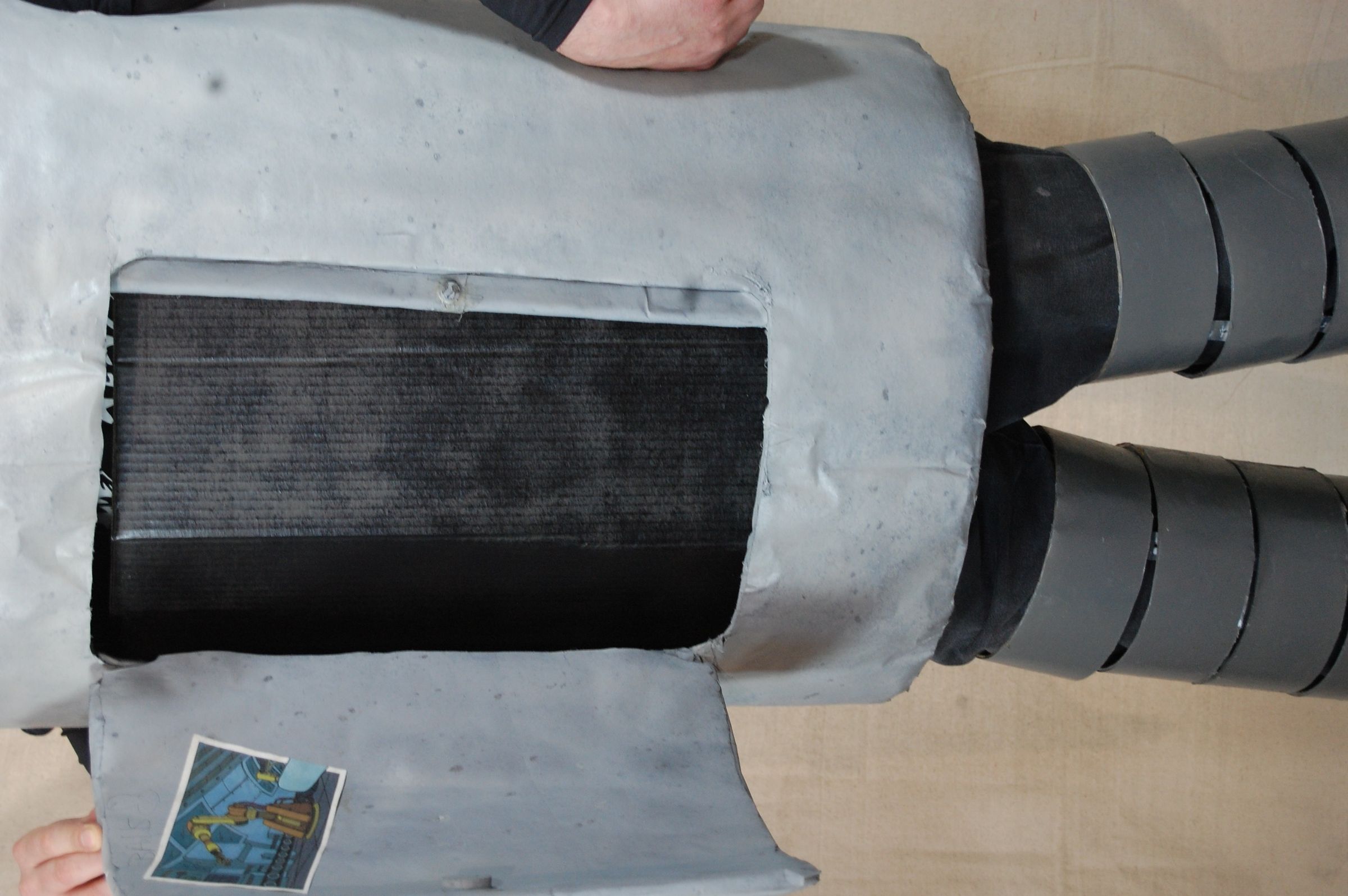 Bender - Costume : 16 Steps (with Pictures) - Instructables