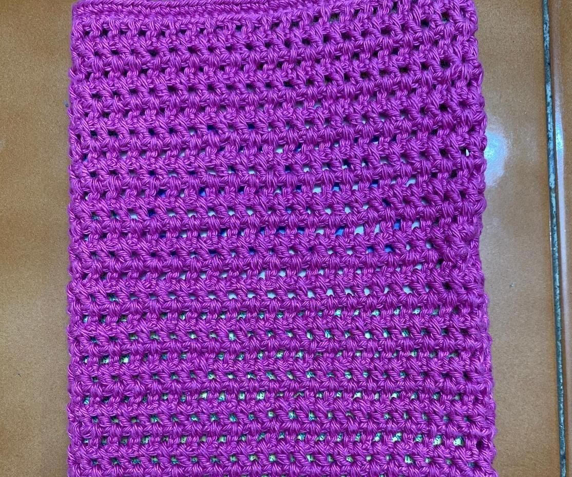 Simple & Easy Crochet Book Cover : 7 Steps - Instructables