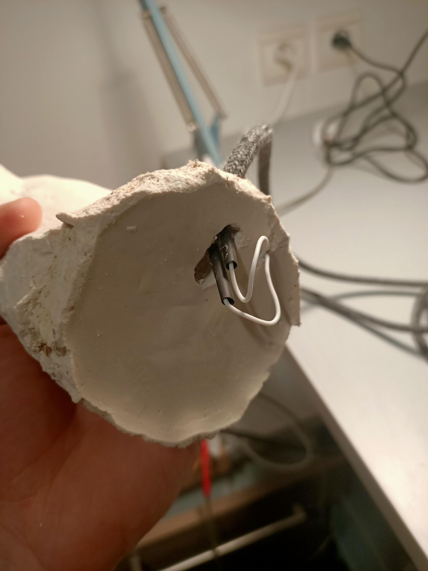 Give Your Lighting a Hand ! : 5 Steps (with Pictures) - Instructables