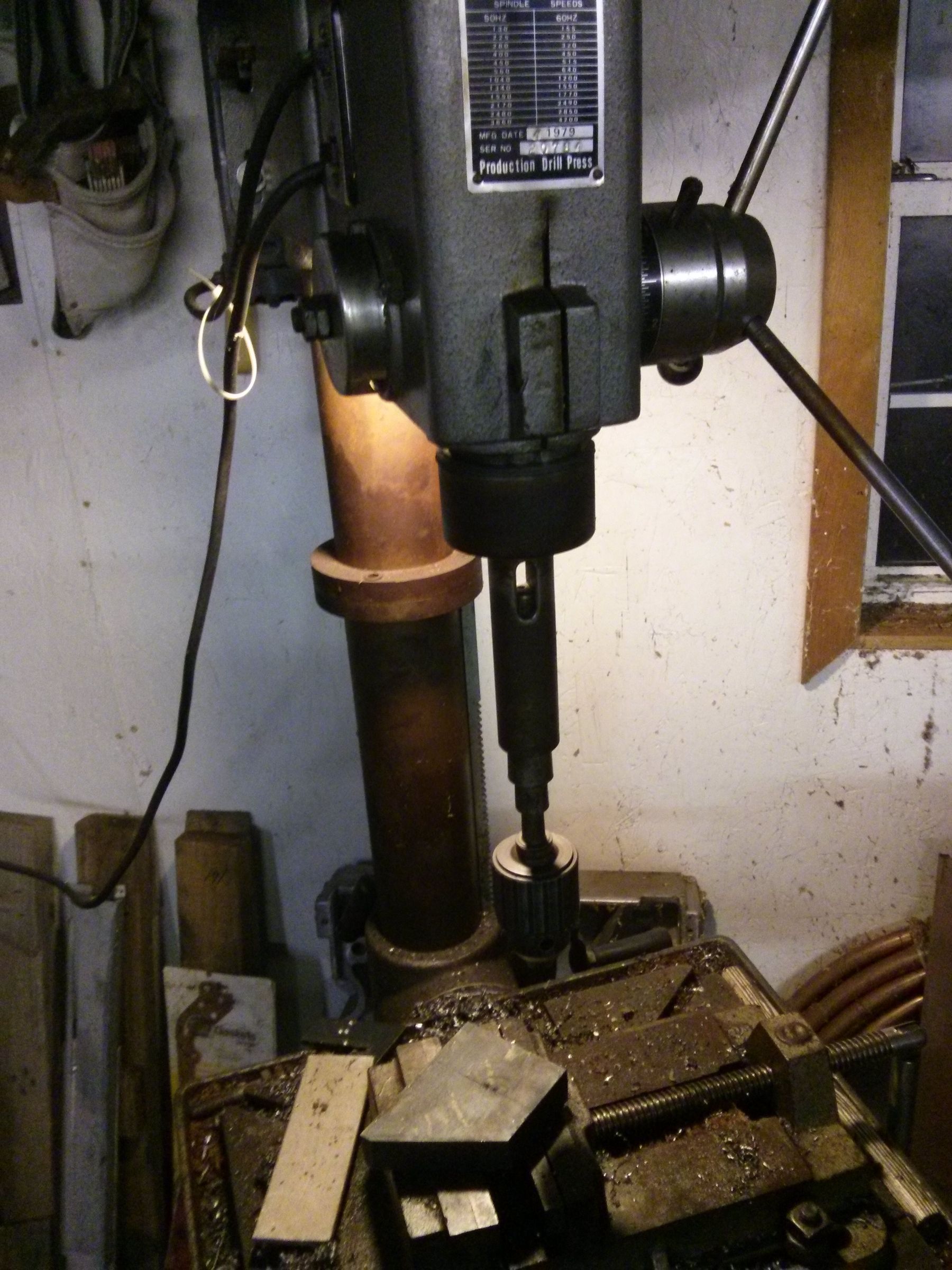 Tractor Bucket Attachment Point (Let's Lift Heavy Stuff!) : 8 Steps ...