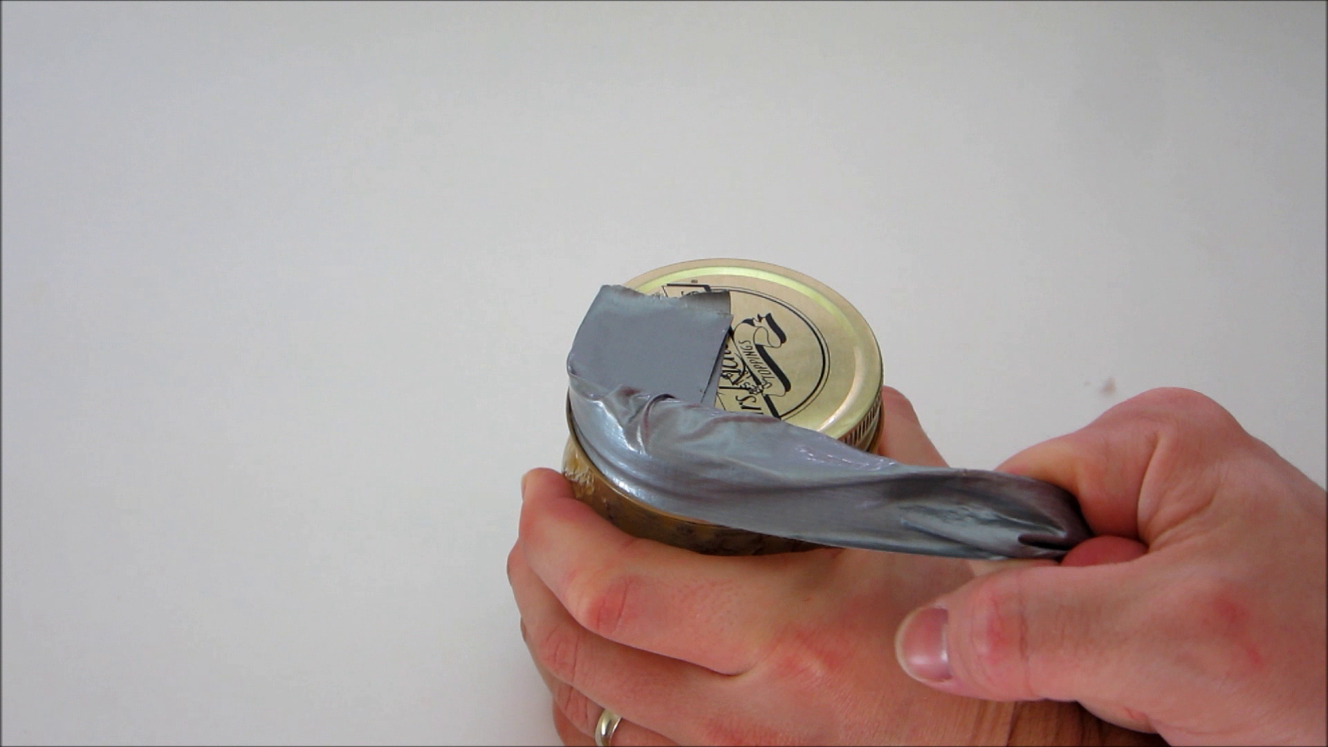 Open Hard to Remove Lids With Duct Tape : 3 Steps (with Pictures ...