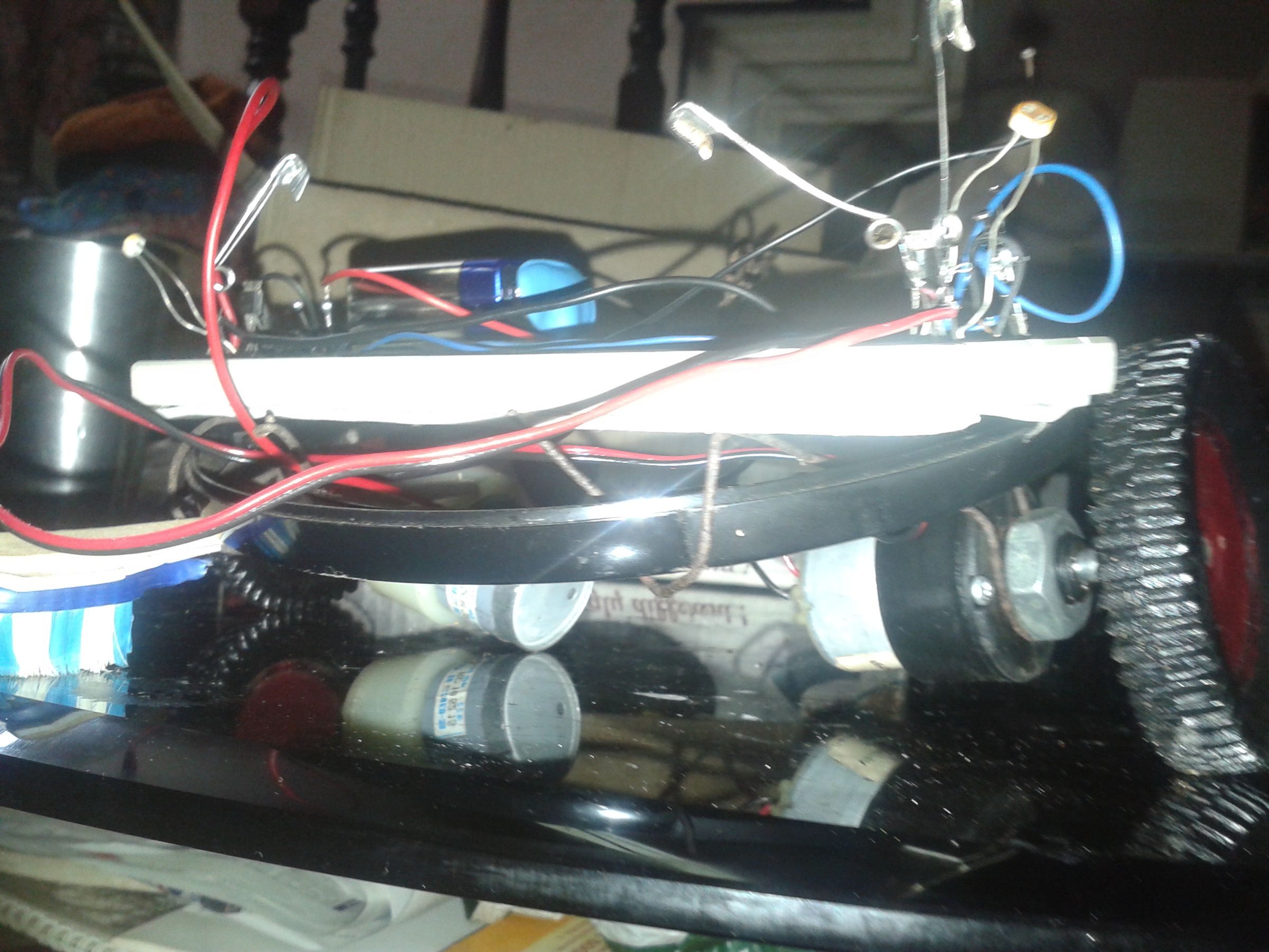 LIGHT FOLLOWING SIMPLE SPURT ROBOT - Instructables