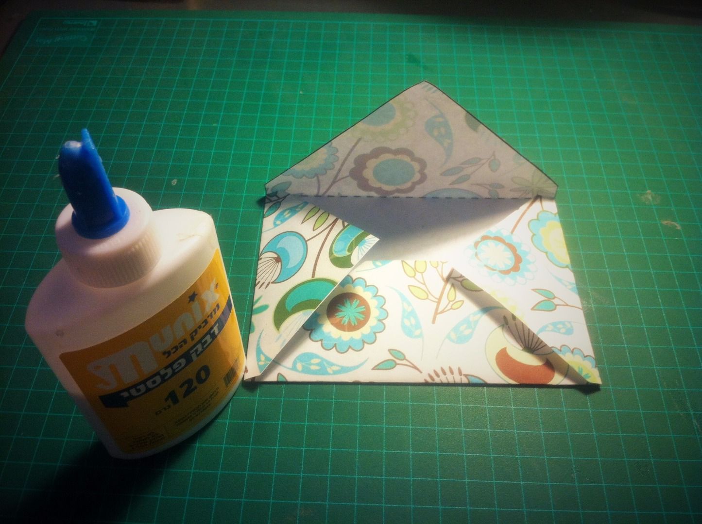 2 Minutes Custom Made Envelopes : 4 Steps (with Pictures) - Instructables