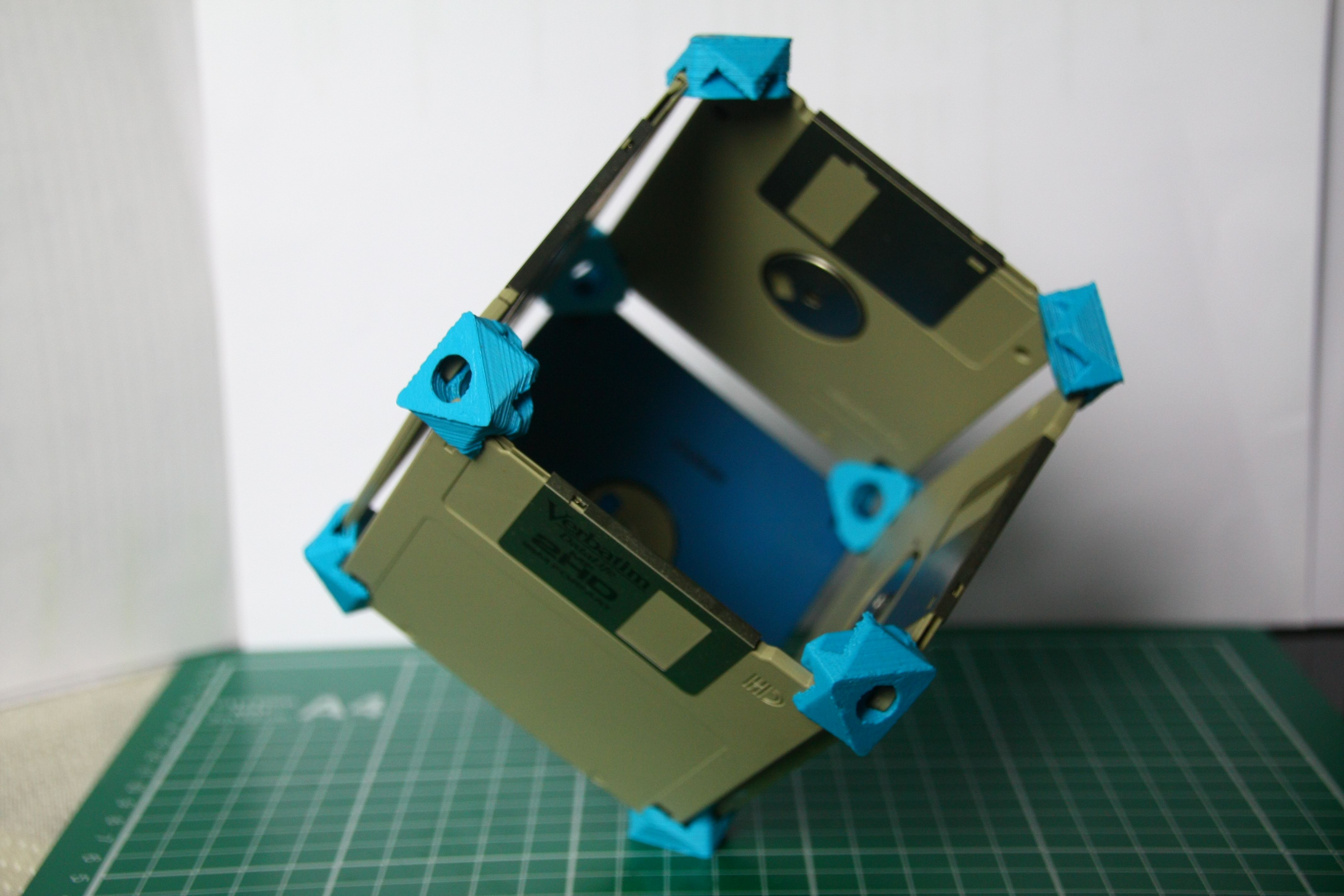 Floppy Disk Storage Case - Instructables