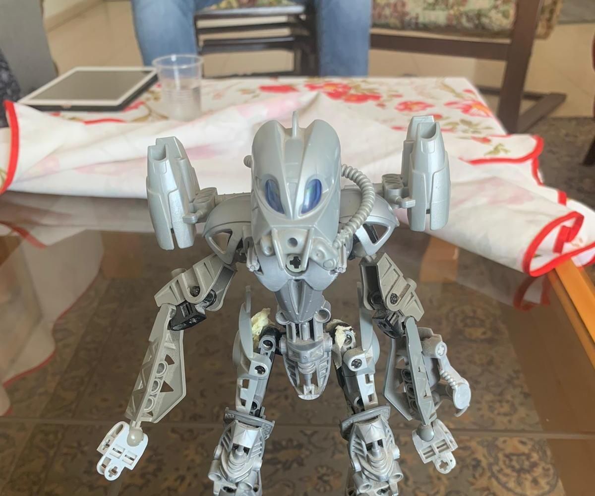 Make a Cool Samurai Robot From Bionicles : 4 Steps - Instructables