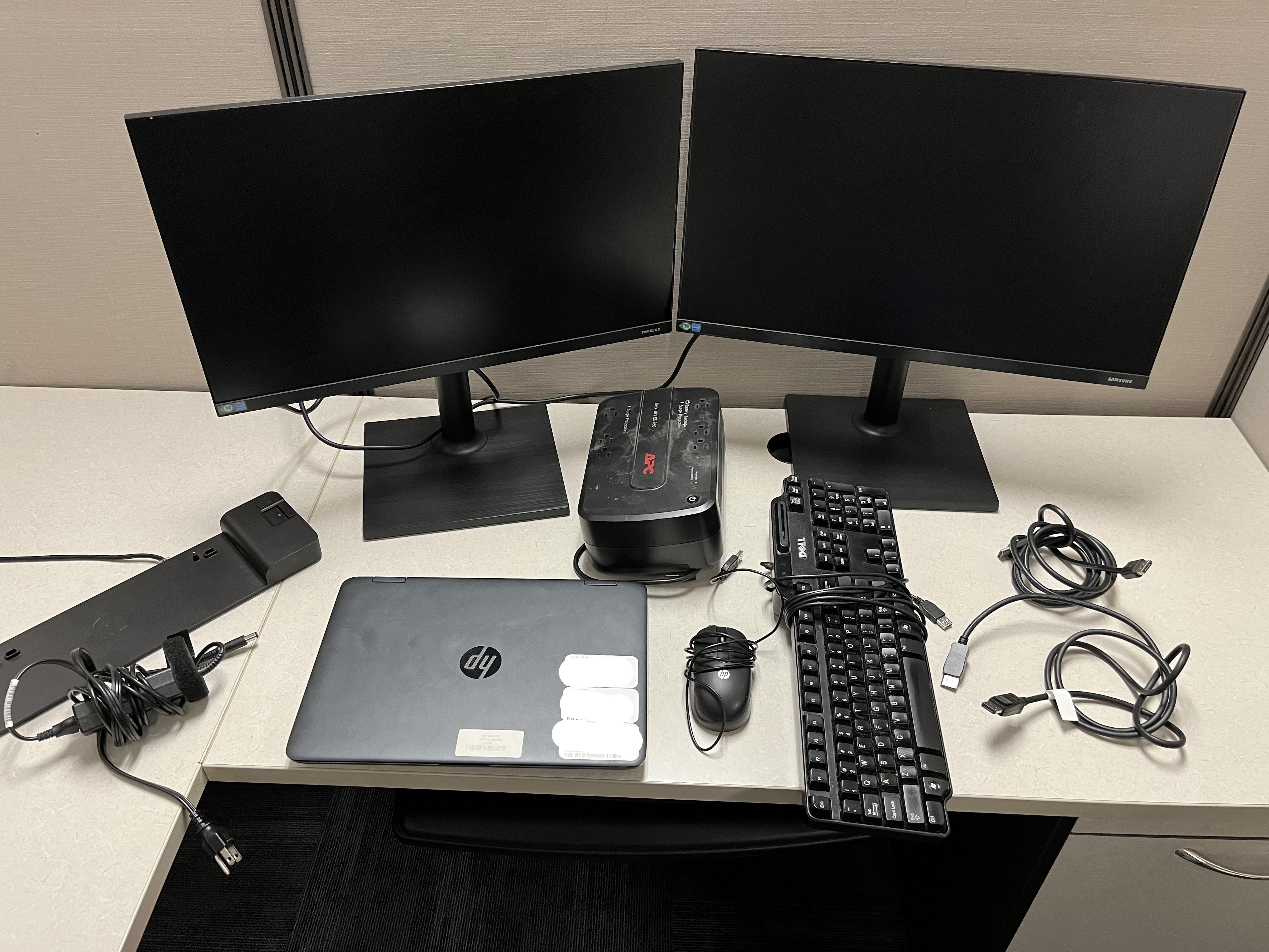 Setting Up a Laptop Workstation With Dual Monitors : 8 Steps ...