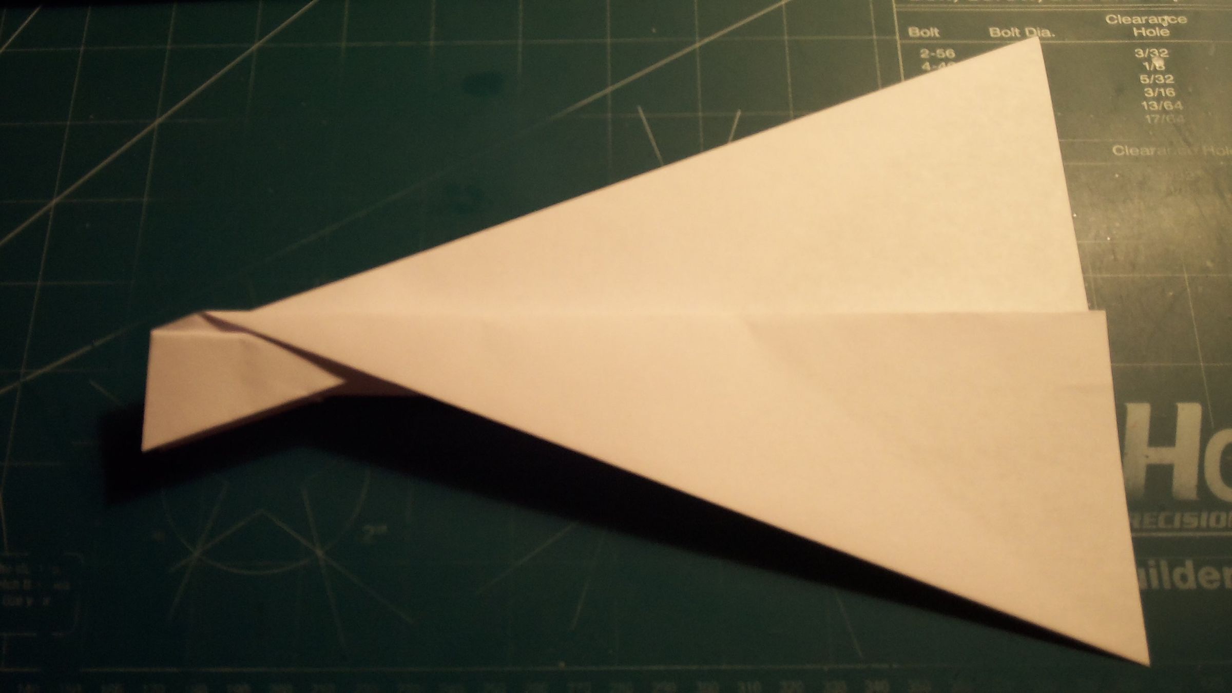 How to Make the Turbo Dagger Paper Airplane : 5 Steps - Instructables