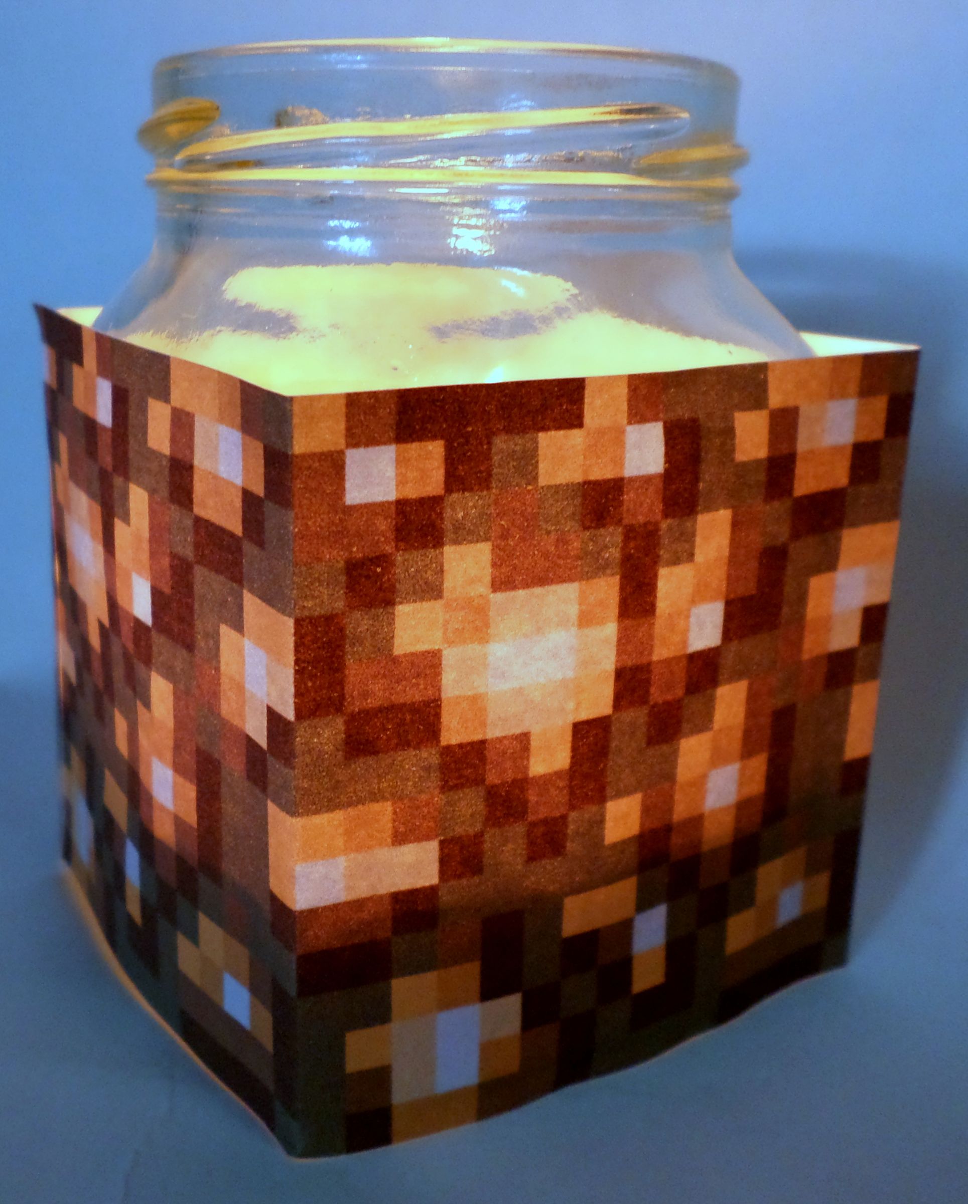 Easy Minecraft Glowstone Beeswax Candle : 5 Steps - Instructables