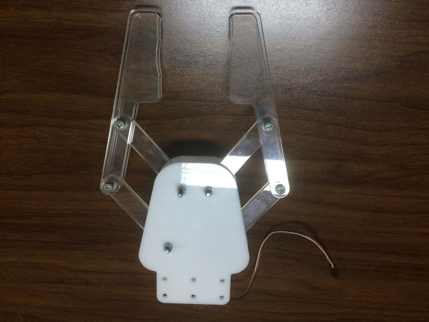 How to Create Your Own Candy Grabber Machine‬‏ Using Arduino & 1Sheeld ...