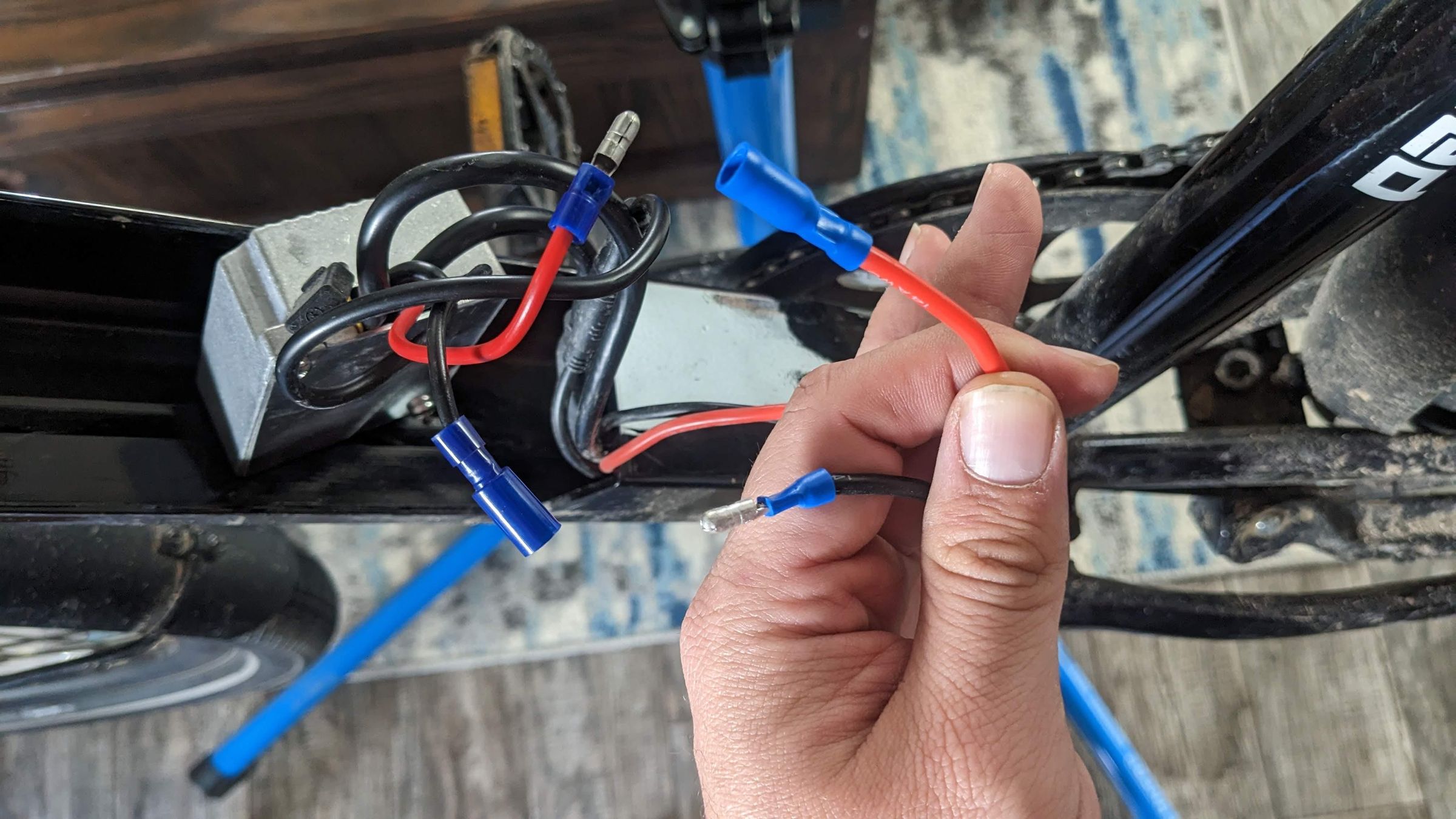 How to Install the Aventon Throttle Control Unit : 5 Steps - Instructables