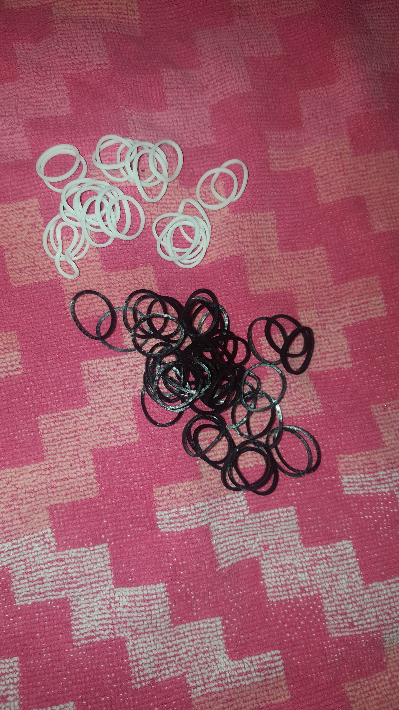 Loom Band Bracelet/key Chain : 9 Steps - Instructables