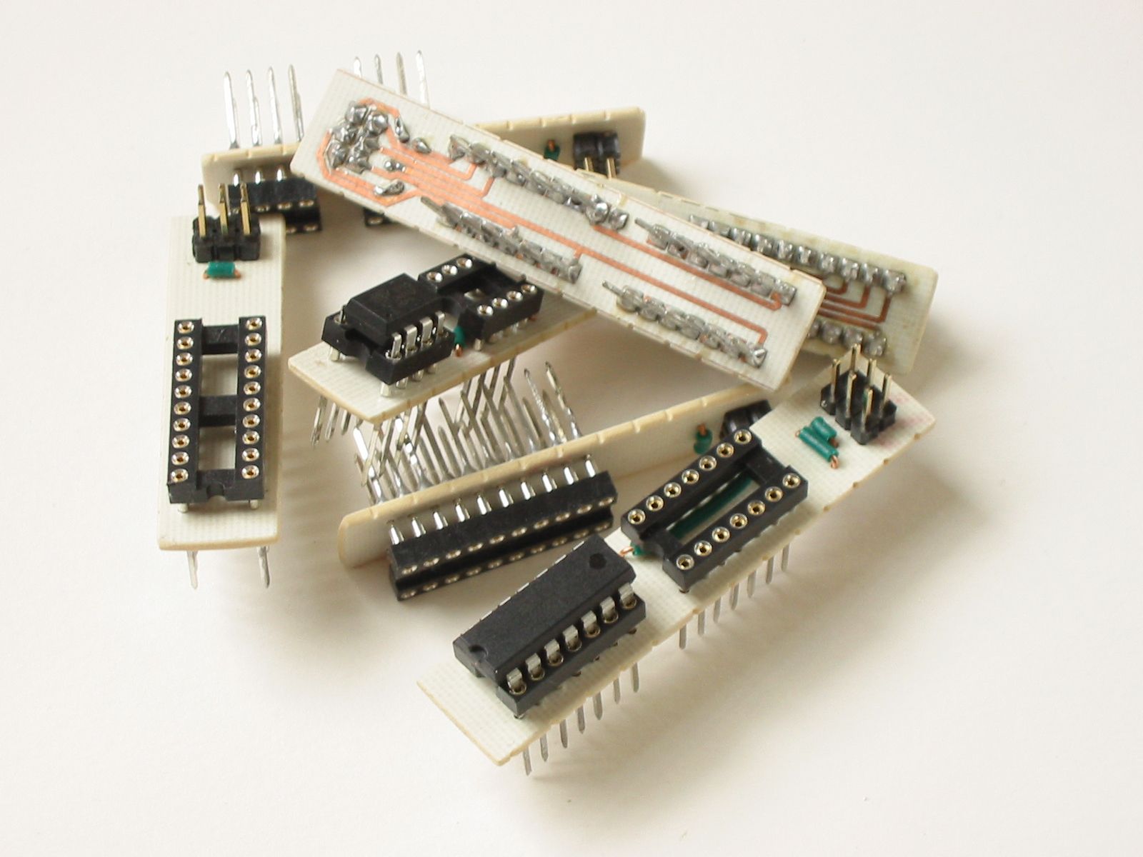 Swiss AVR Knife : 14 Steps (with Pictures) - Instructables