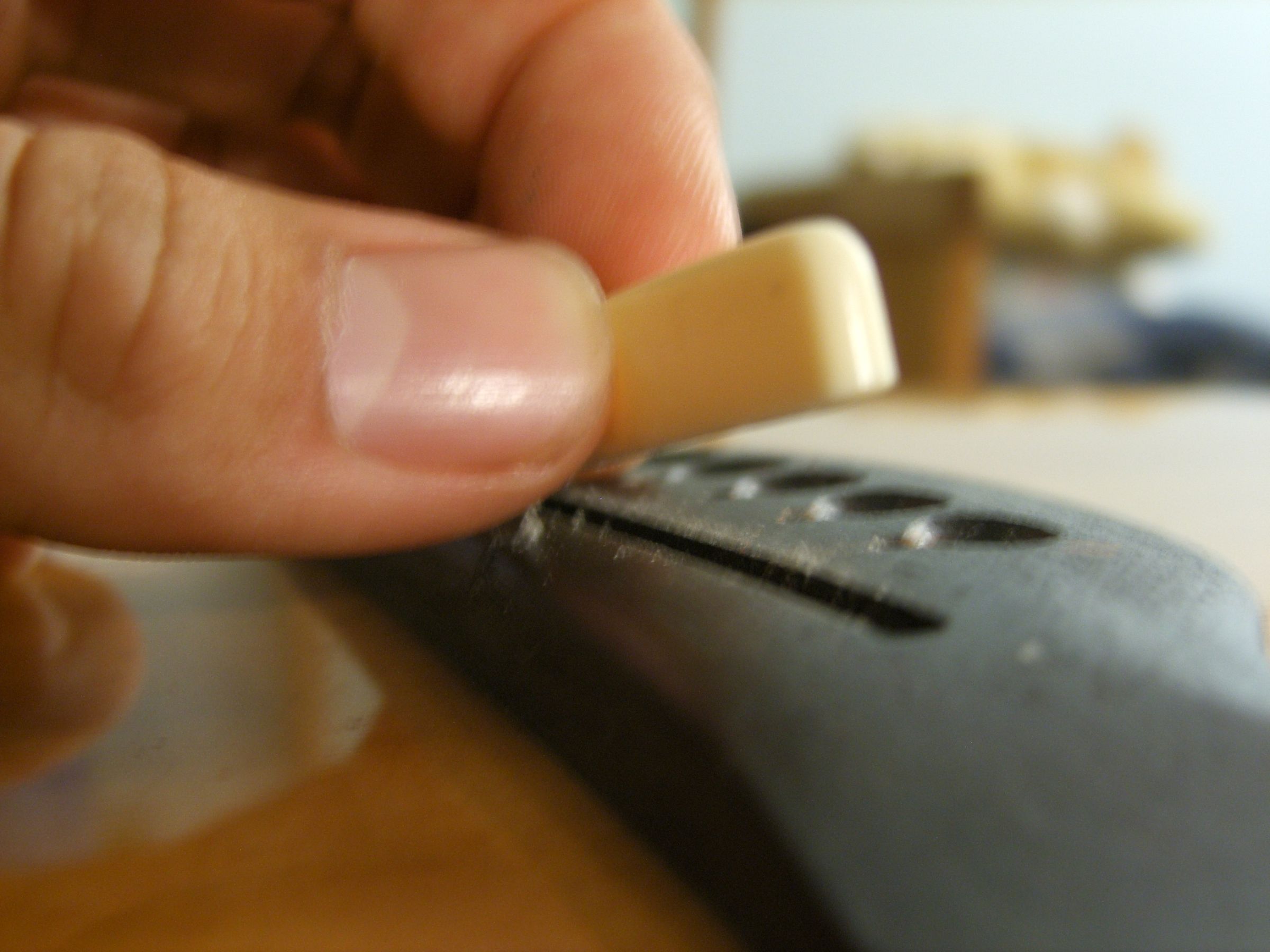 How to String a Guitar : 8 Steps (with Pictures) - Instructables