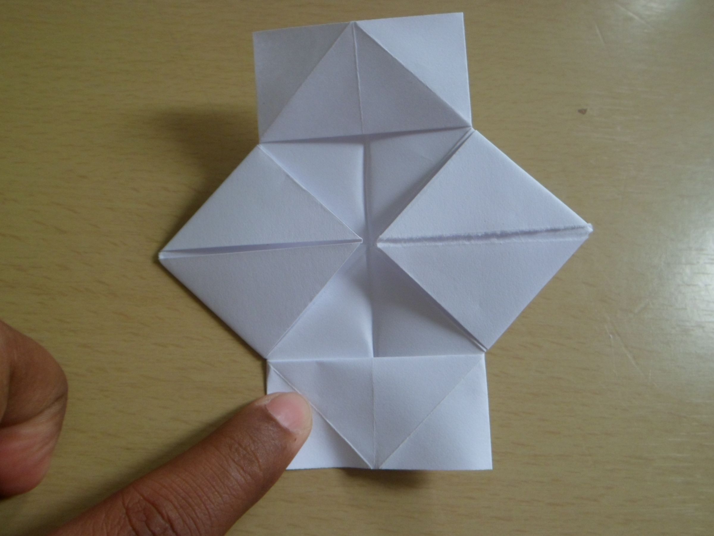 Origami Robo : 8 Steps - Instructables