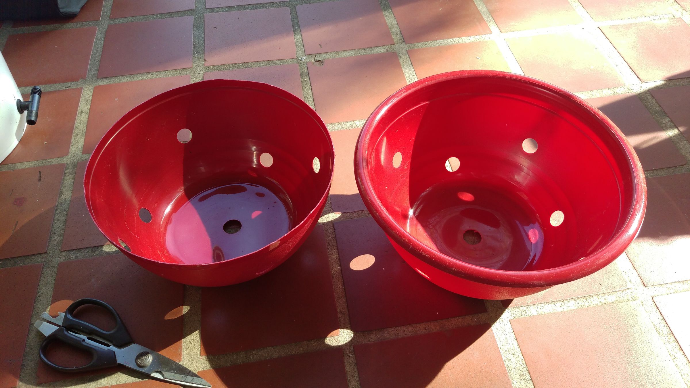 Self Watering Bucket Garden : 3 Steps - Instructables