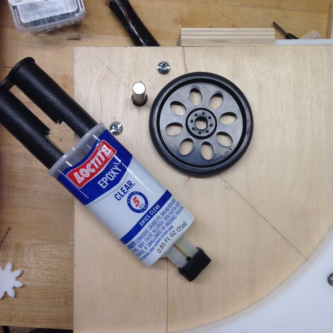 Desktop Frisbee Launcher With Wii Nunchuck : 9 Steps (with Pictures ...