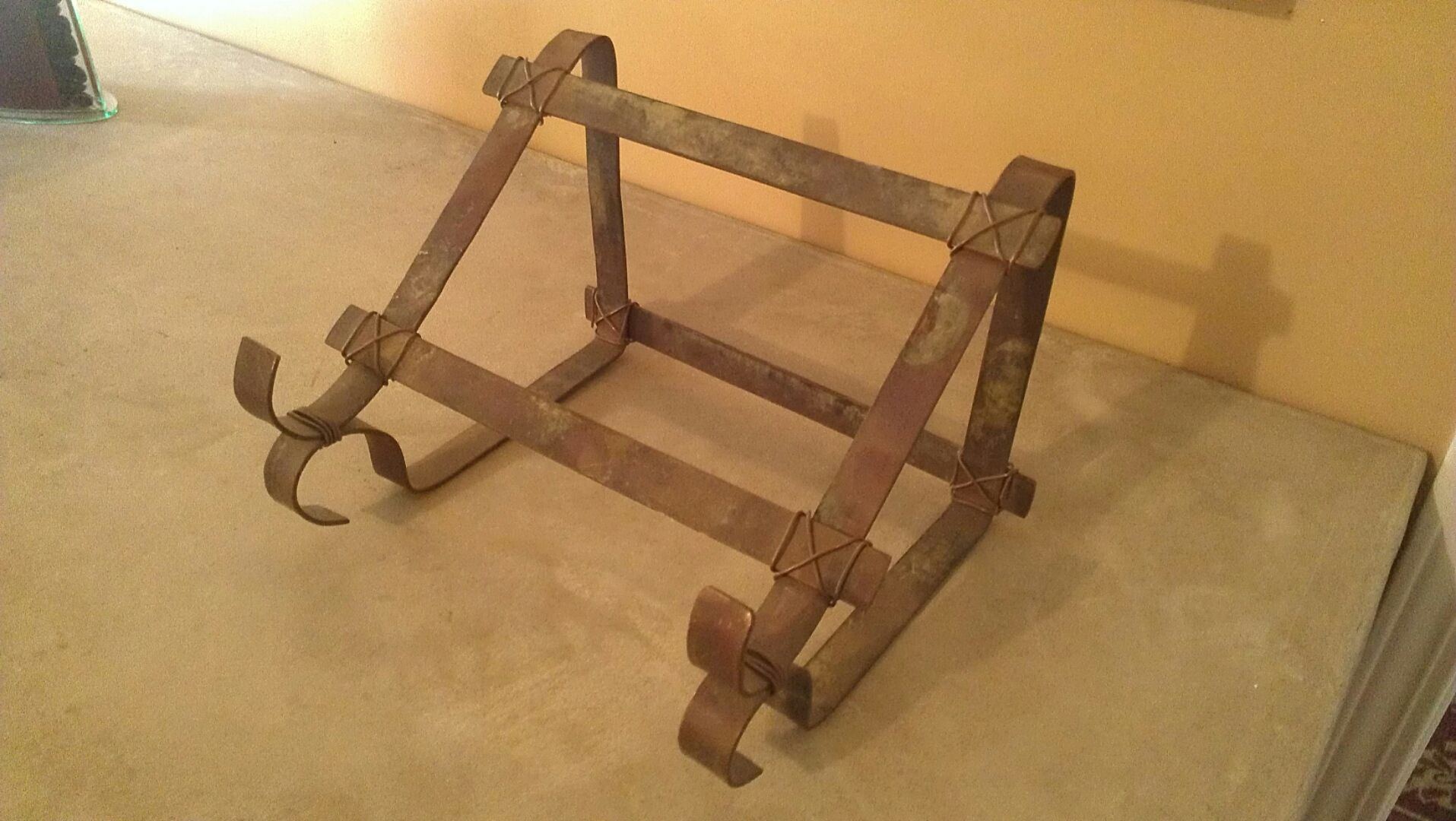 Make a Laptop Stand From Scrap Copper / Iron - Instructables