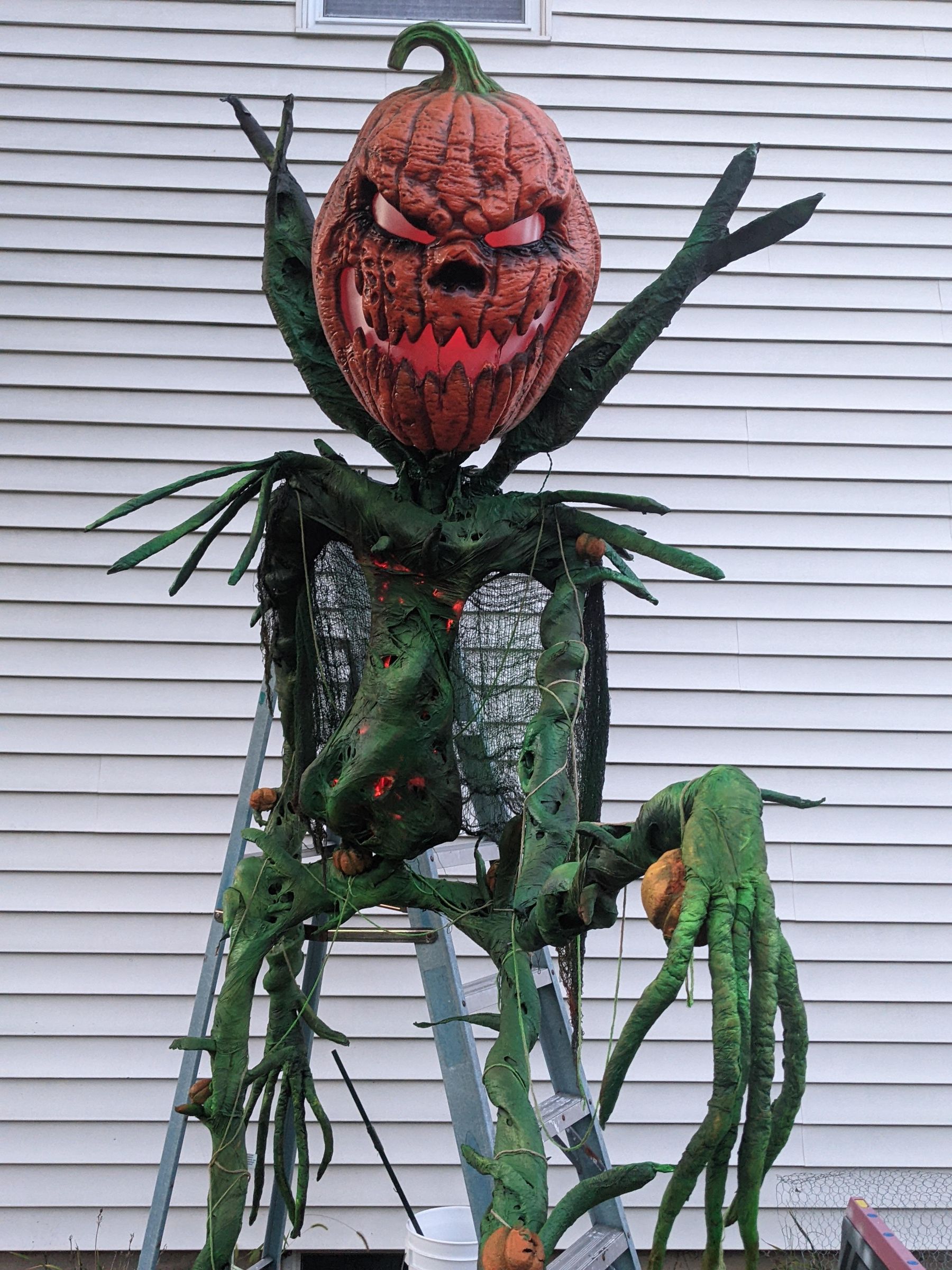 DIY 12ft Grimacing Pumpkin Monster Halloween Prop /Decoration : 5 Steps ...