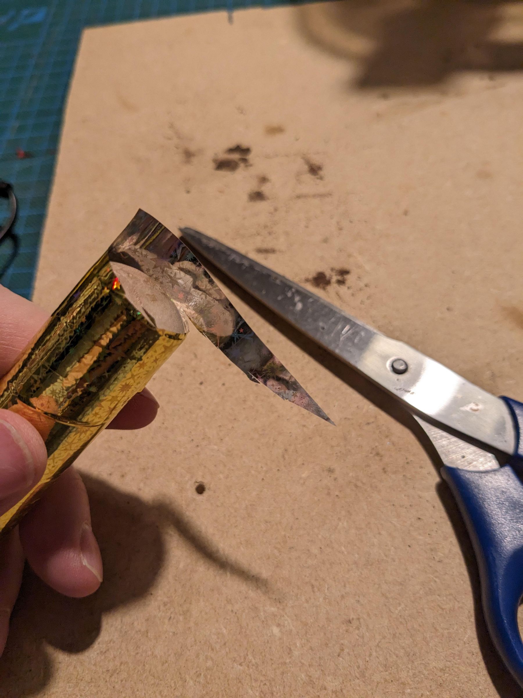 Short-string Contact Leviwand With Grip Tape : 7 Steps - Instructables
