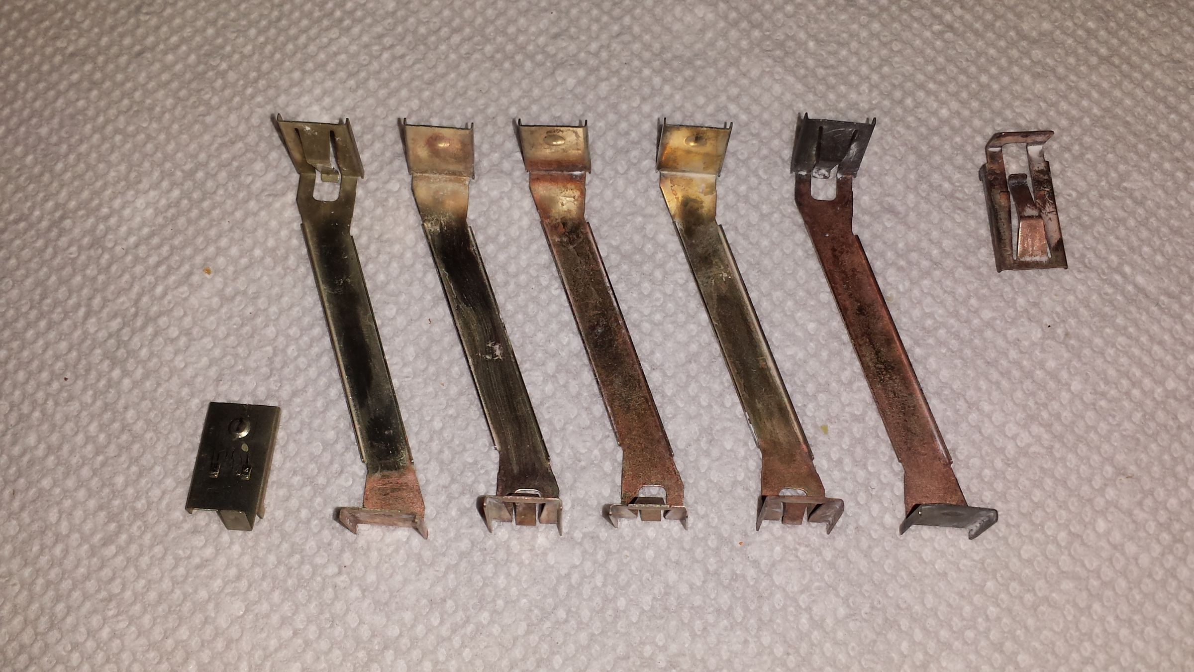 Restoring Corroded Battery Contacts : 7 Steps (with Pictures ...